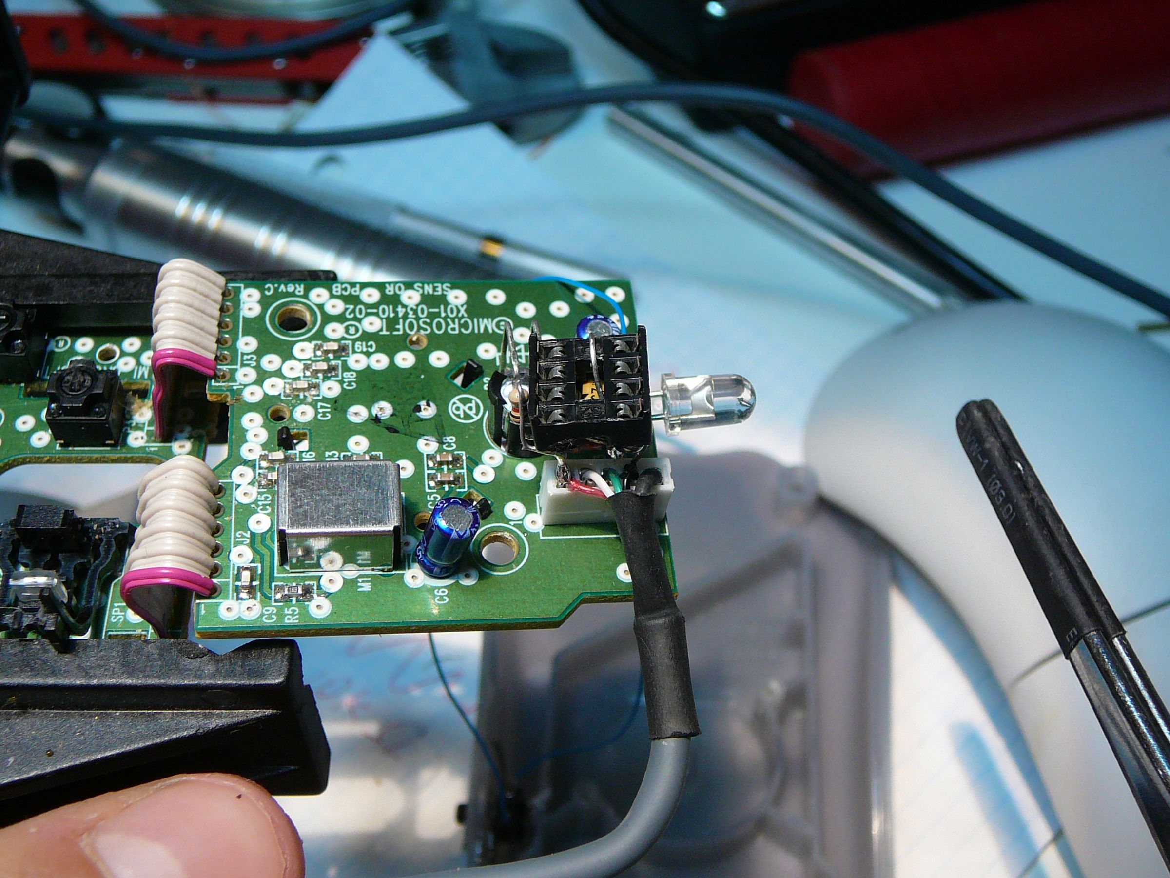 Add a Rapid-fire Button to Your Mouse Using a 555 Timer : 5 Steps (with ...