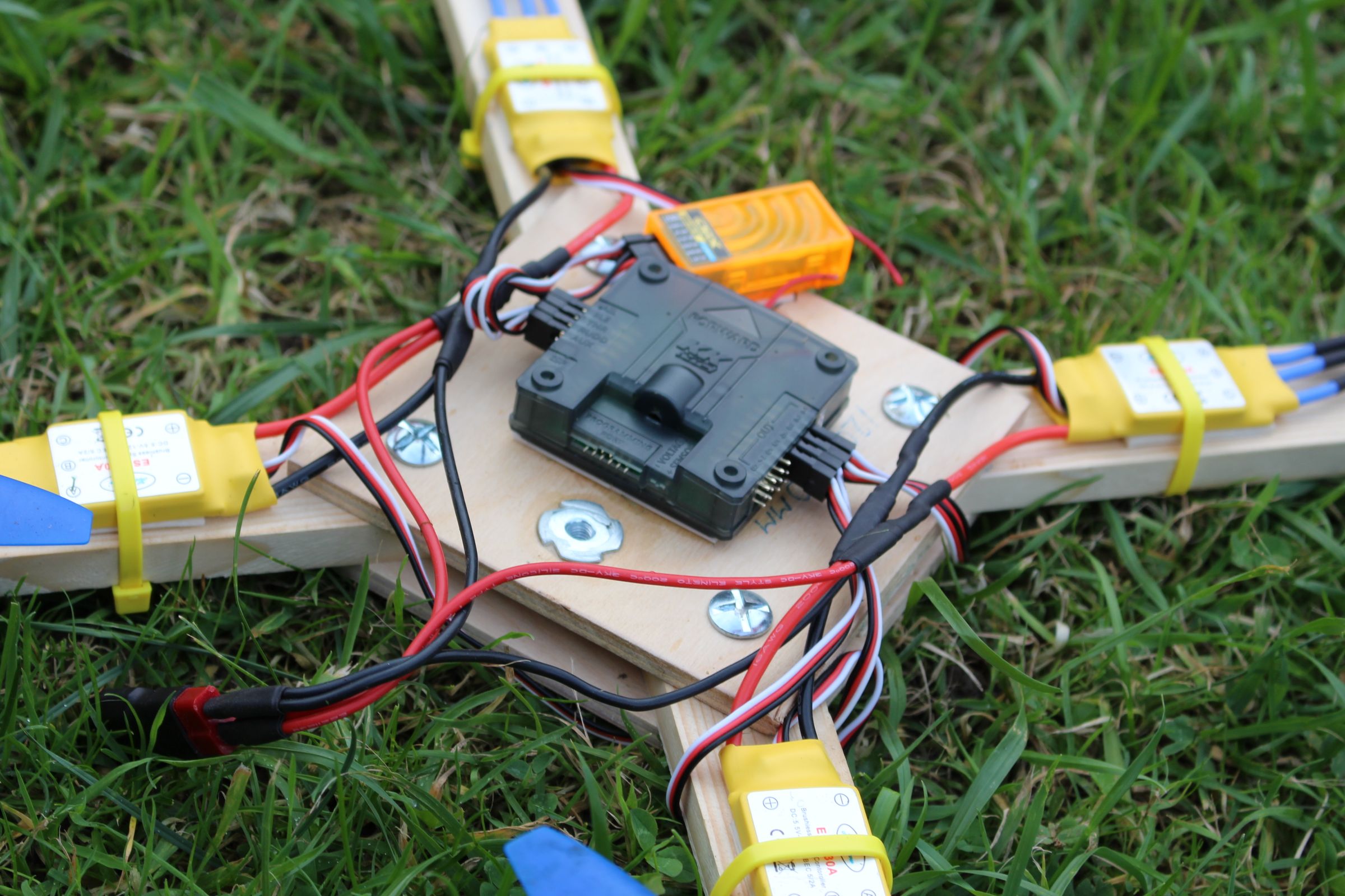 Simple Quadcopter, Basic Tools Only. : 4 Steps (with Pictures ...