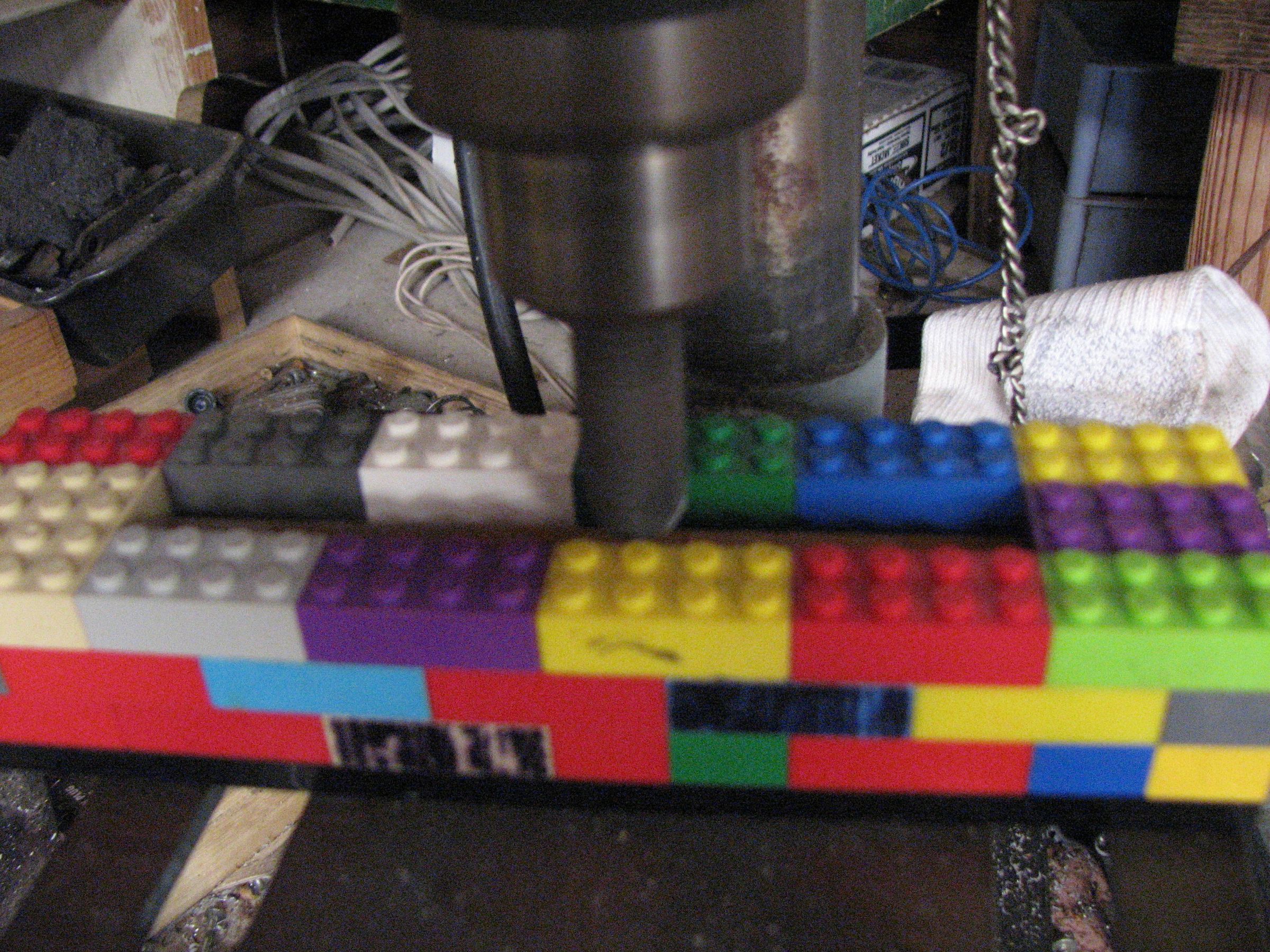 Charging Dock for a NES Controller Cellphone!!! : 7 Steps - Instructables