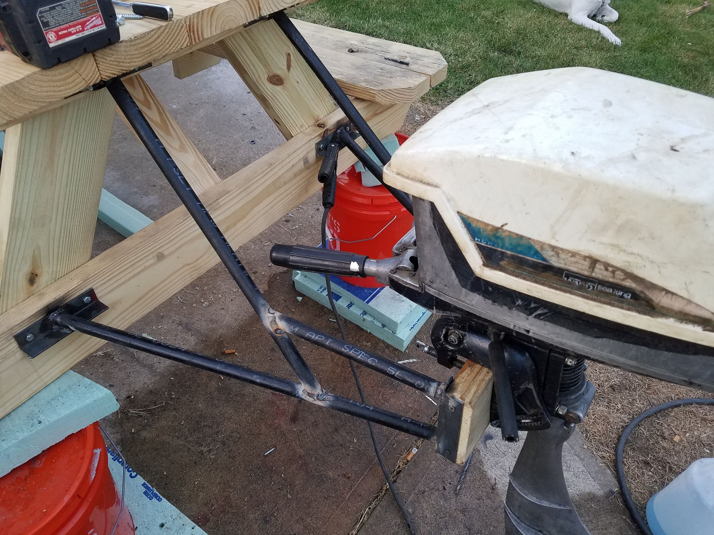 Pontoon Boat Picnic Table : 8 Steps (with Pictures) - Instructables