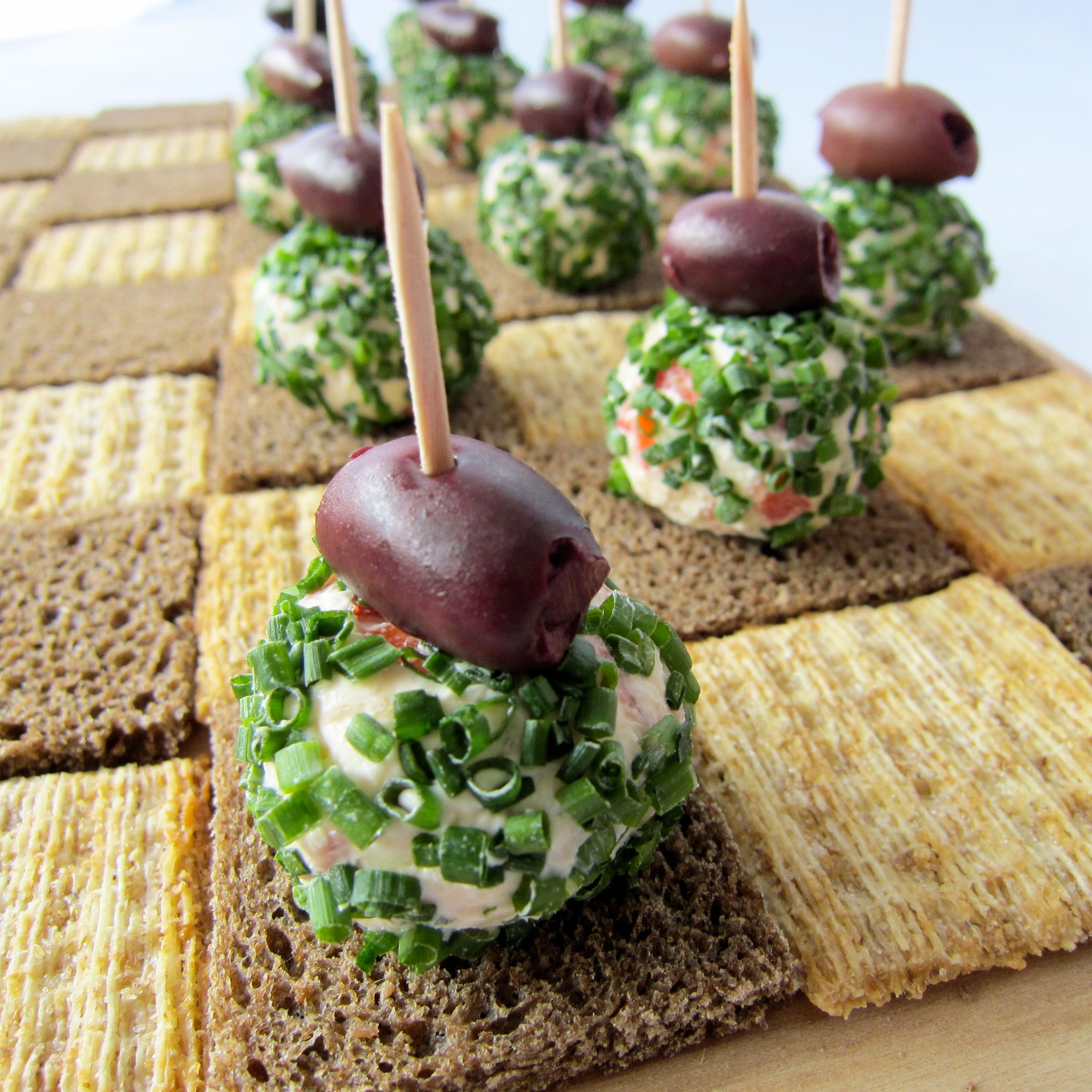 Cheese Ball Checkers : 3 Steps (with Pictures) - Instructables