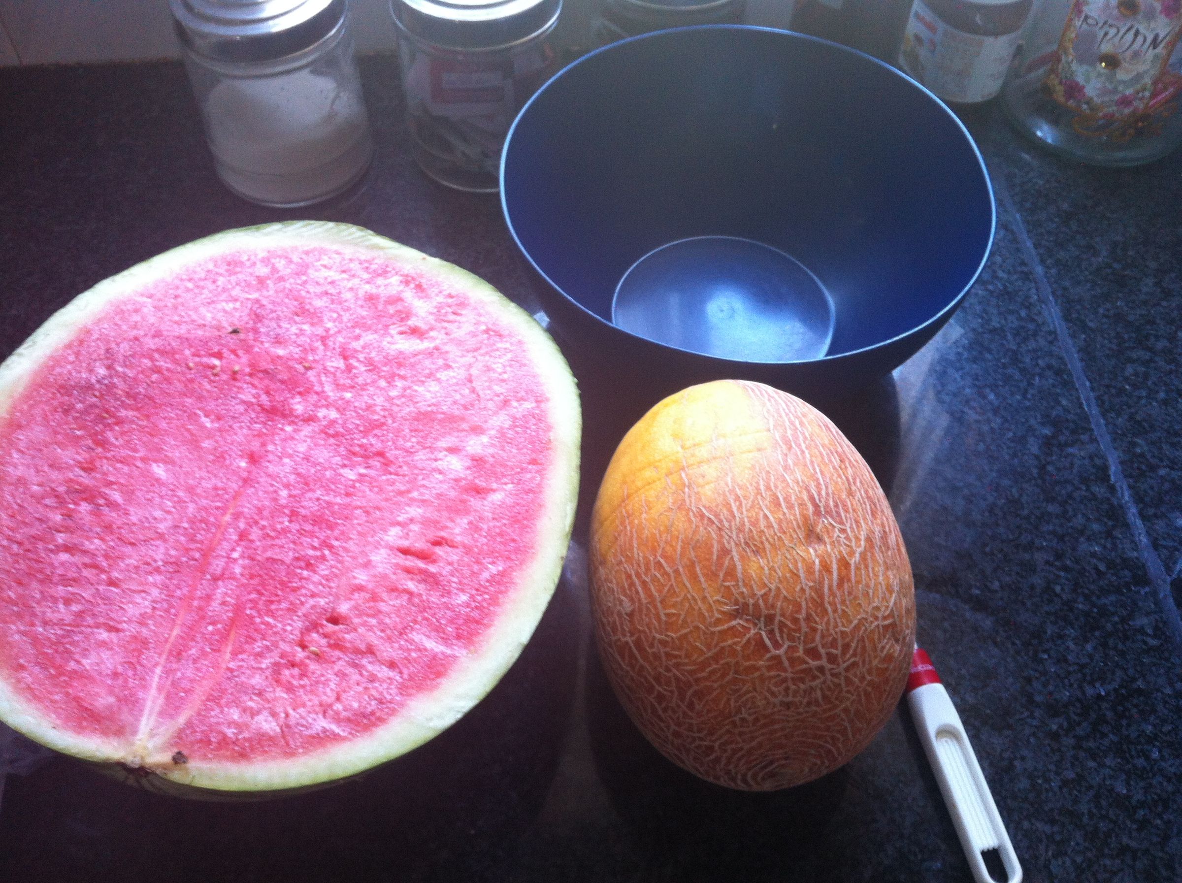 Decorated Dessert - Dolphins Swimming in the Melons and Watermelons : 5 ...