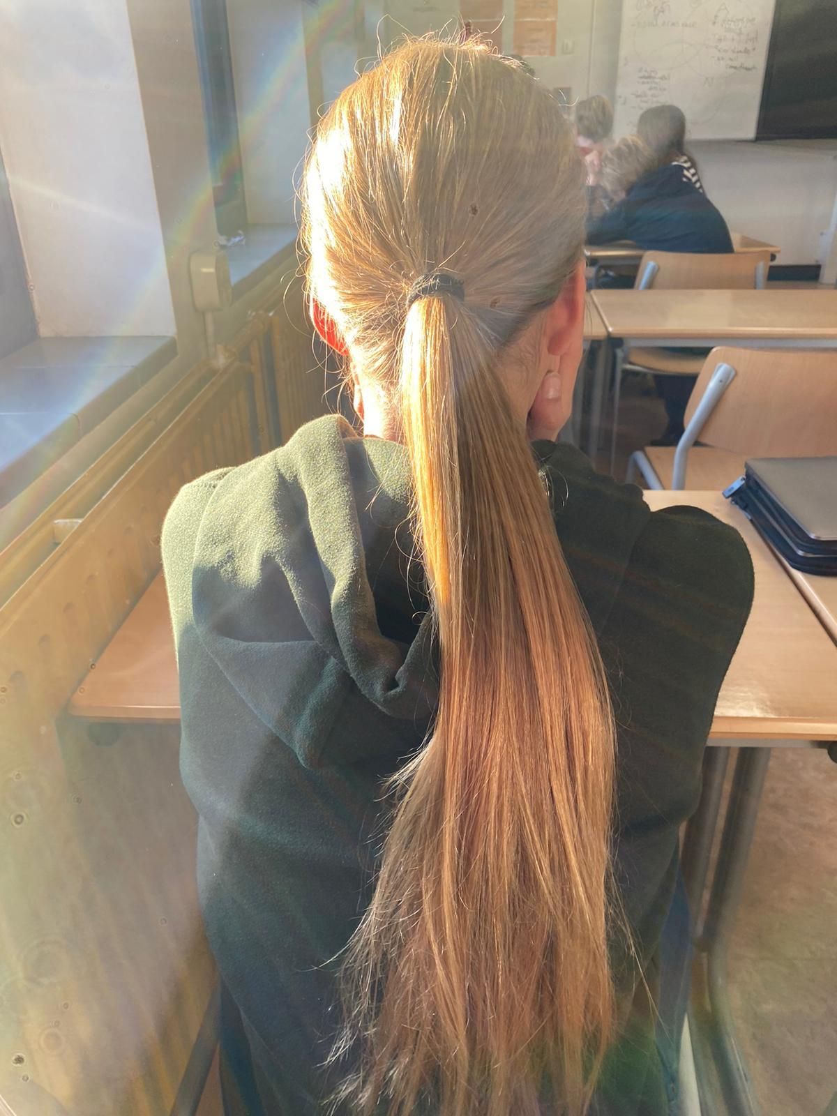 Easy Fast Hairstyle : 6 Steps - Instructables