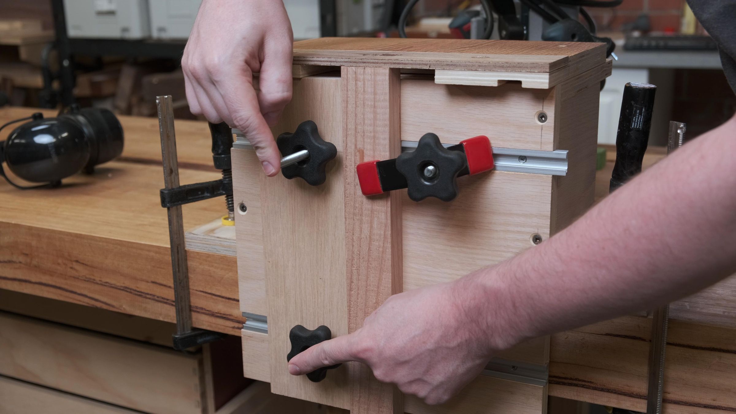 NOPEINO, the Loose Tenon (Dominoes) Jig : 10 Steps (with Pictures ...