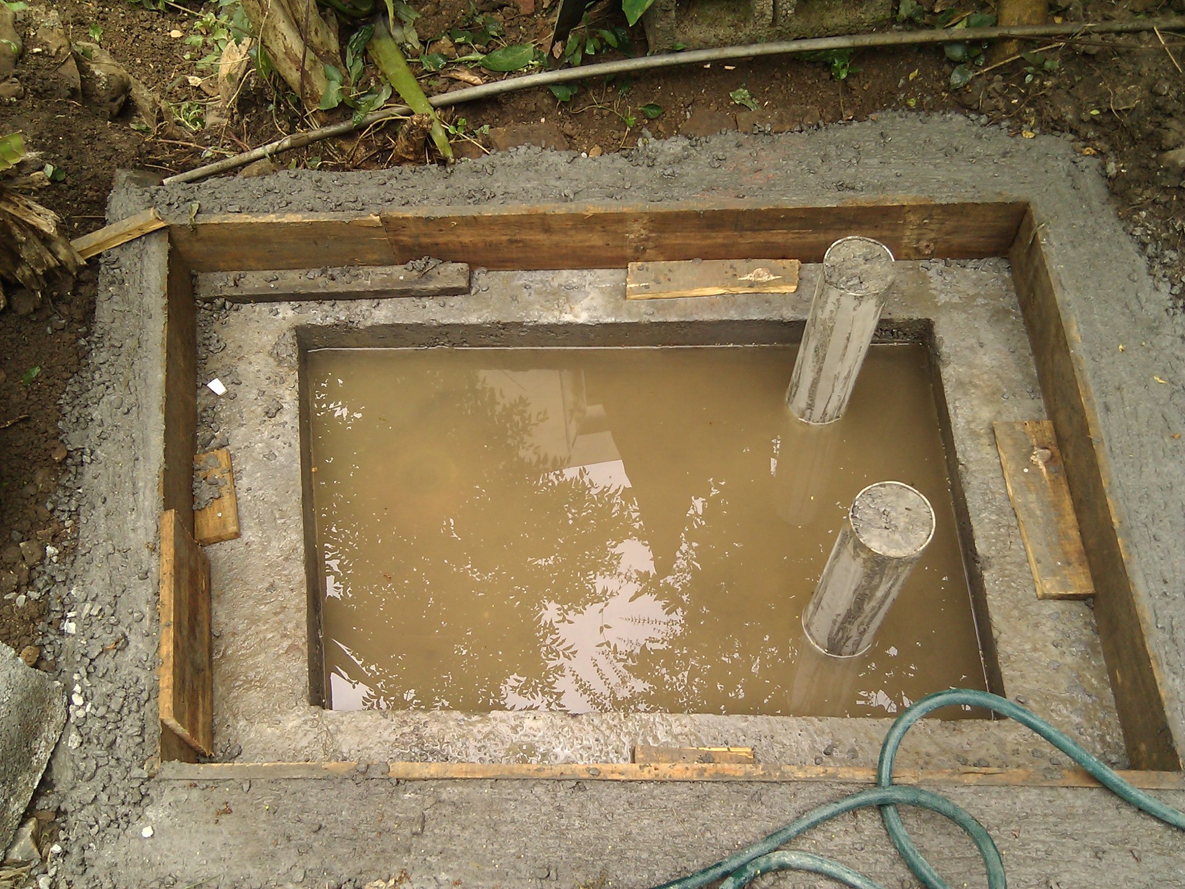 Concrete Pond : 9 Steps (with Pictures) - Instructables