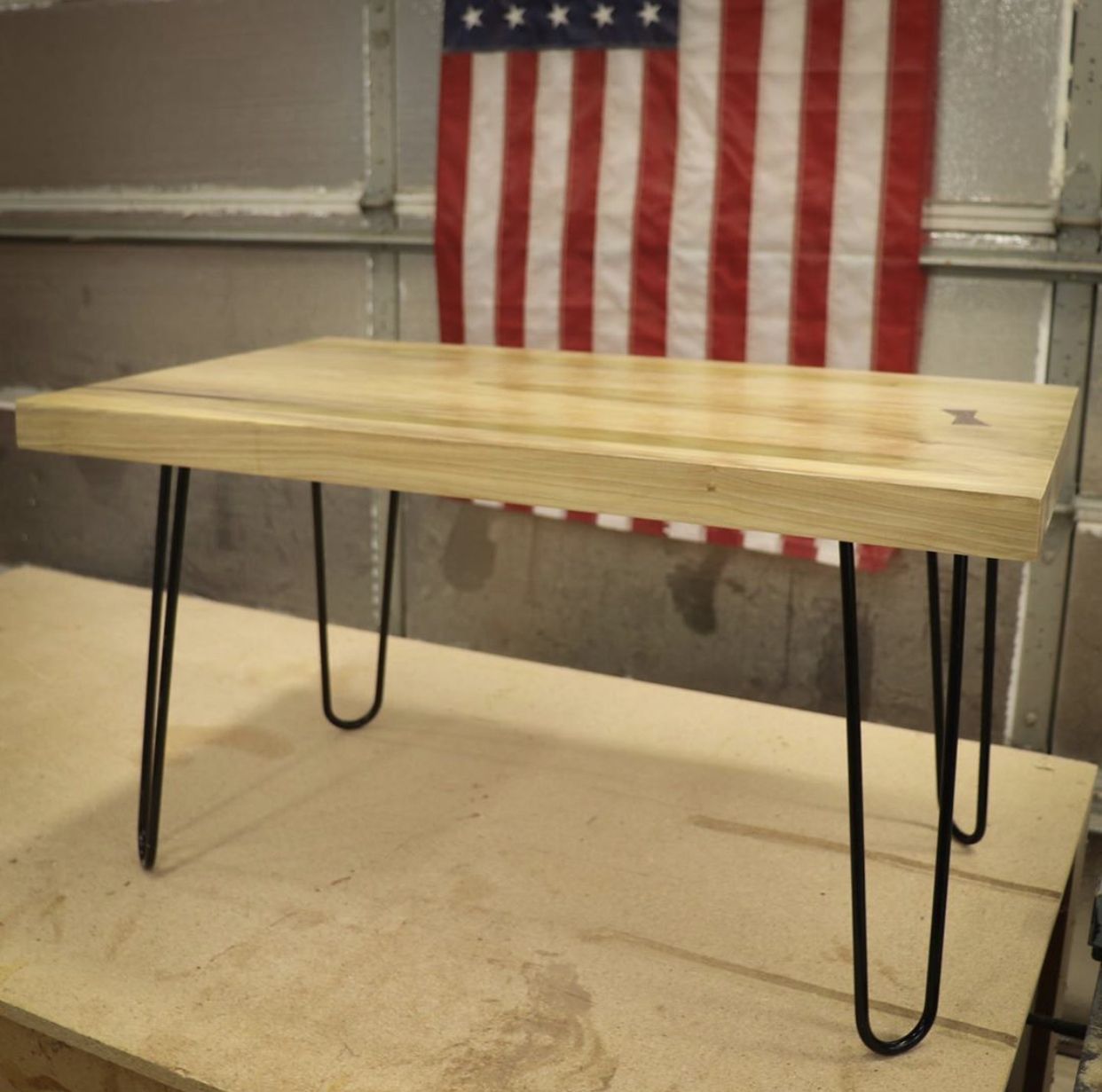 Simple Modern Coffee Table : 5 Steps - Instructables