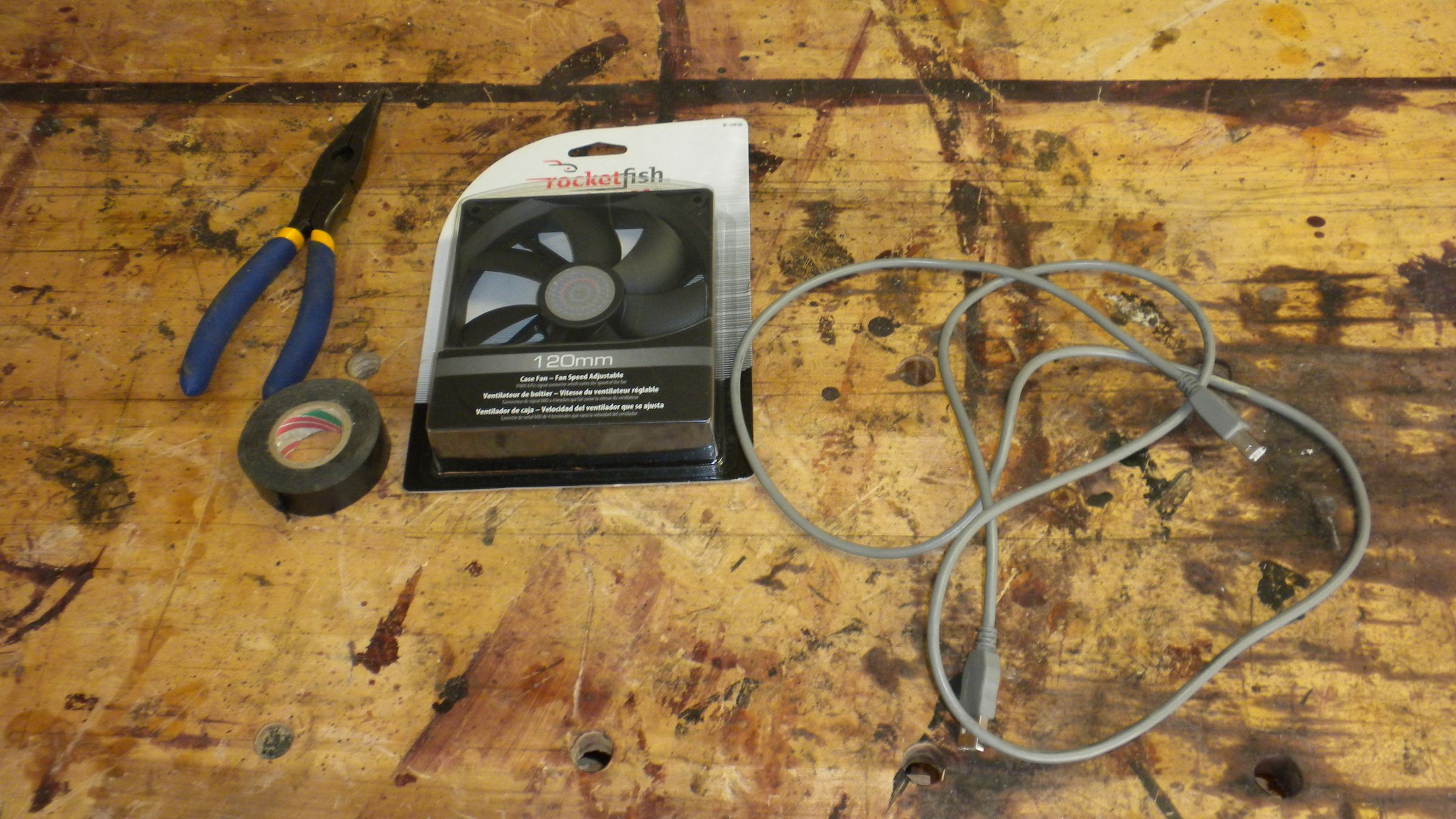Creating a Custom Desk Fan / Laptop Cooler! : 6 Steps - Instructables