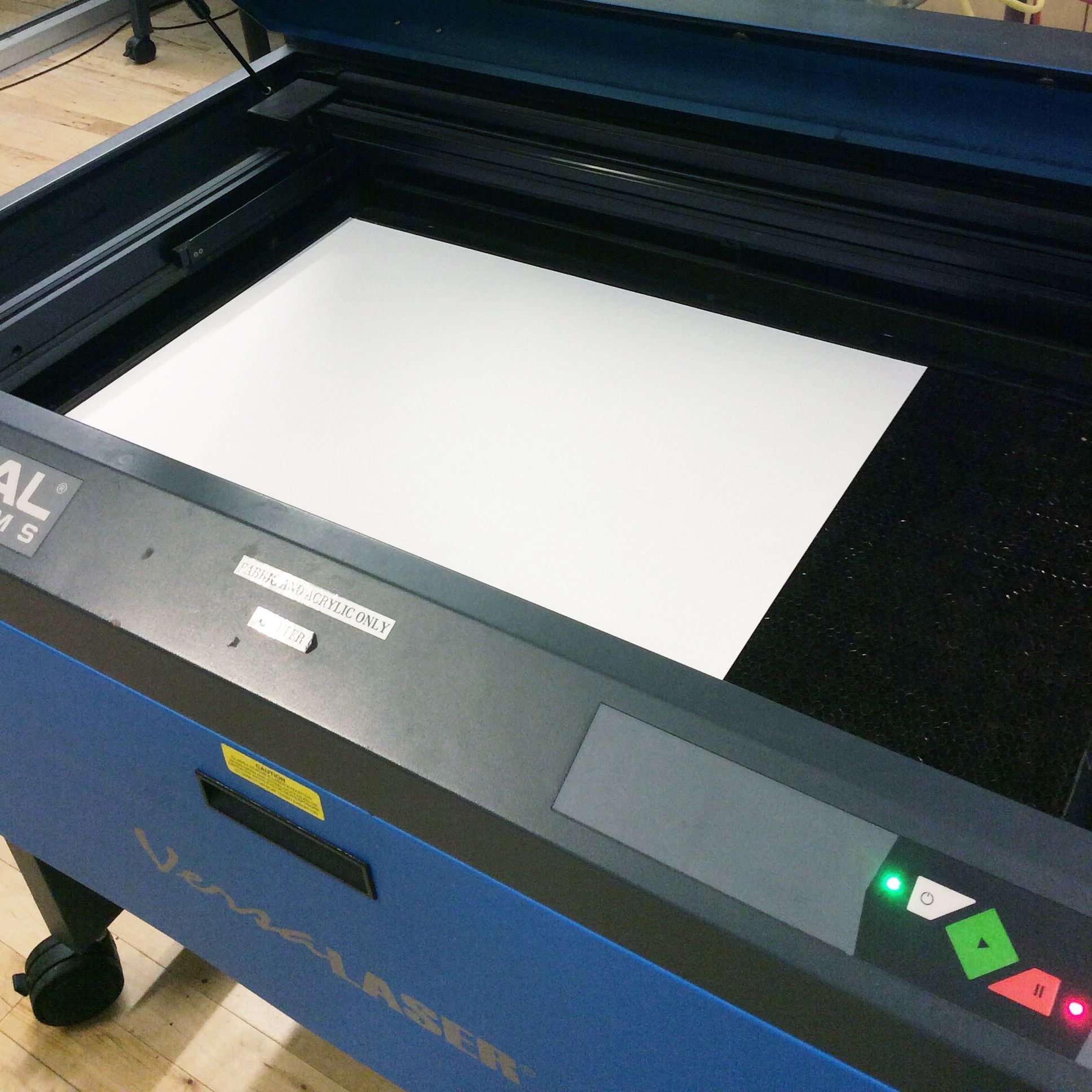 Paper Mold Origami Fabrics 1- Linear Pleats : 9 Steps - Instructables