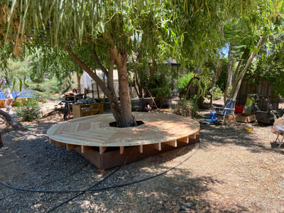 Freestanding Round Deck From Recycled Lumber : 12 Steps (with Pictures ...