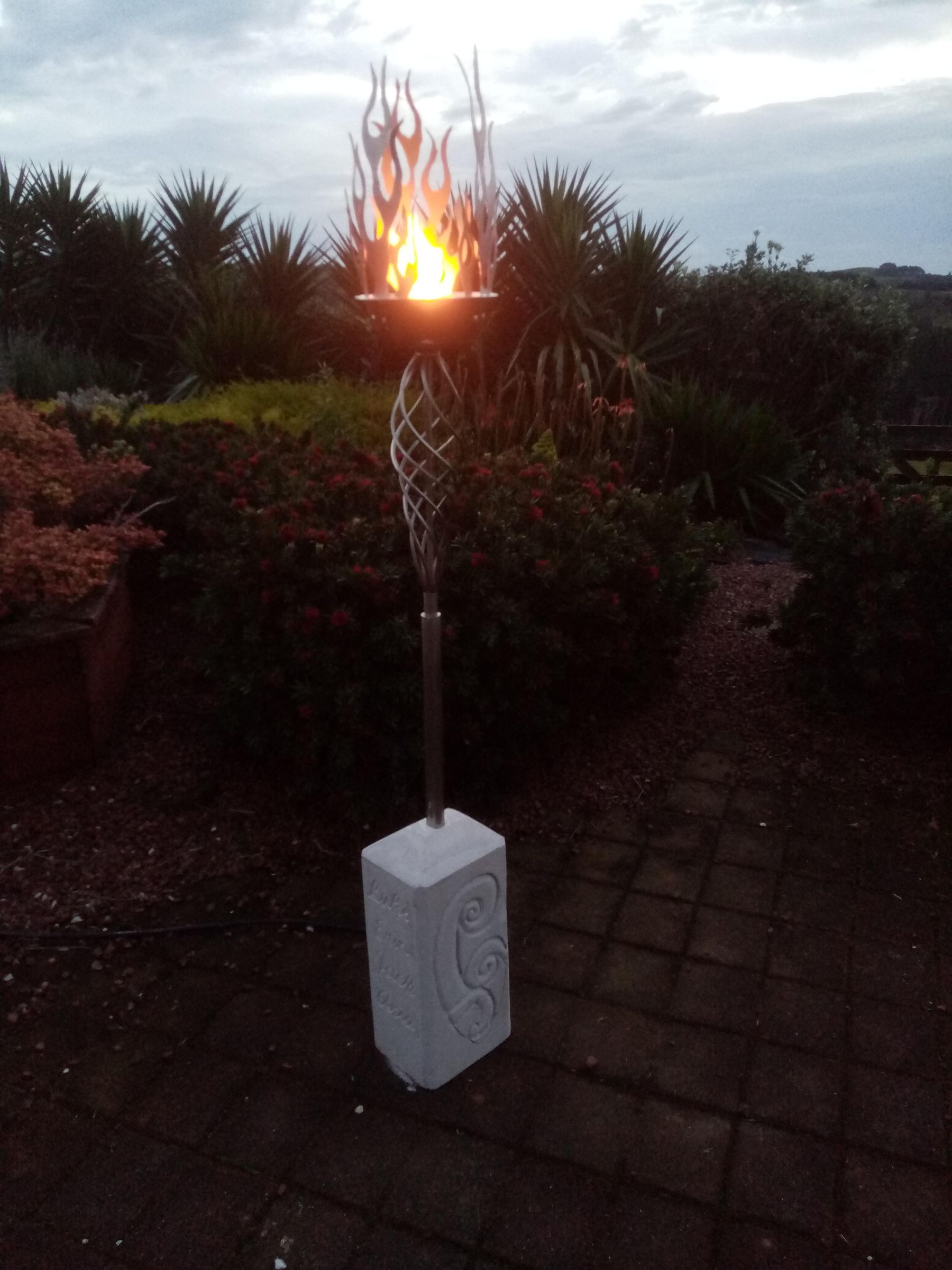 Stone and Steel and Fire Sculpture : 16 Steps - Instructables