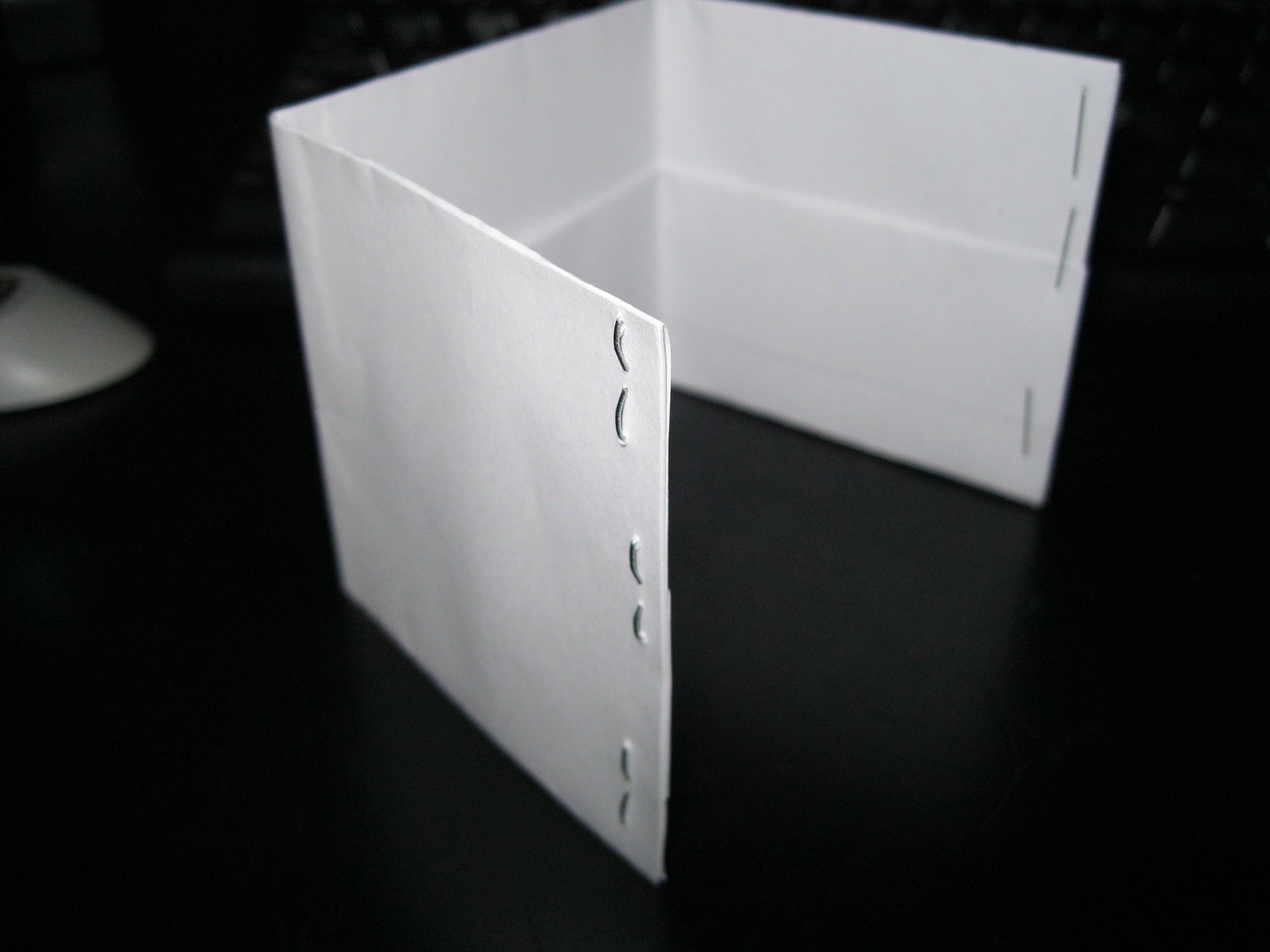 How to Make a Super Easy Tri Fold/ Bifold Paper Wallet : 7 Steps ...