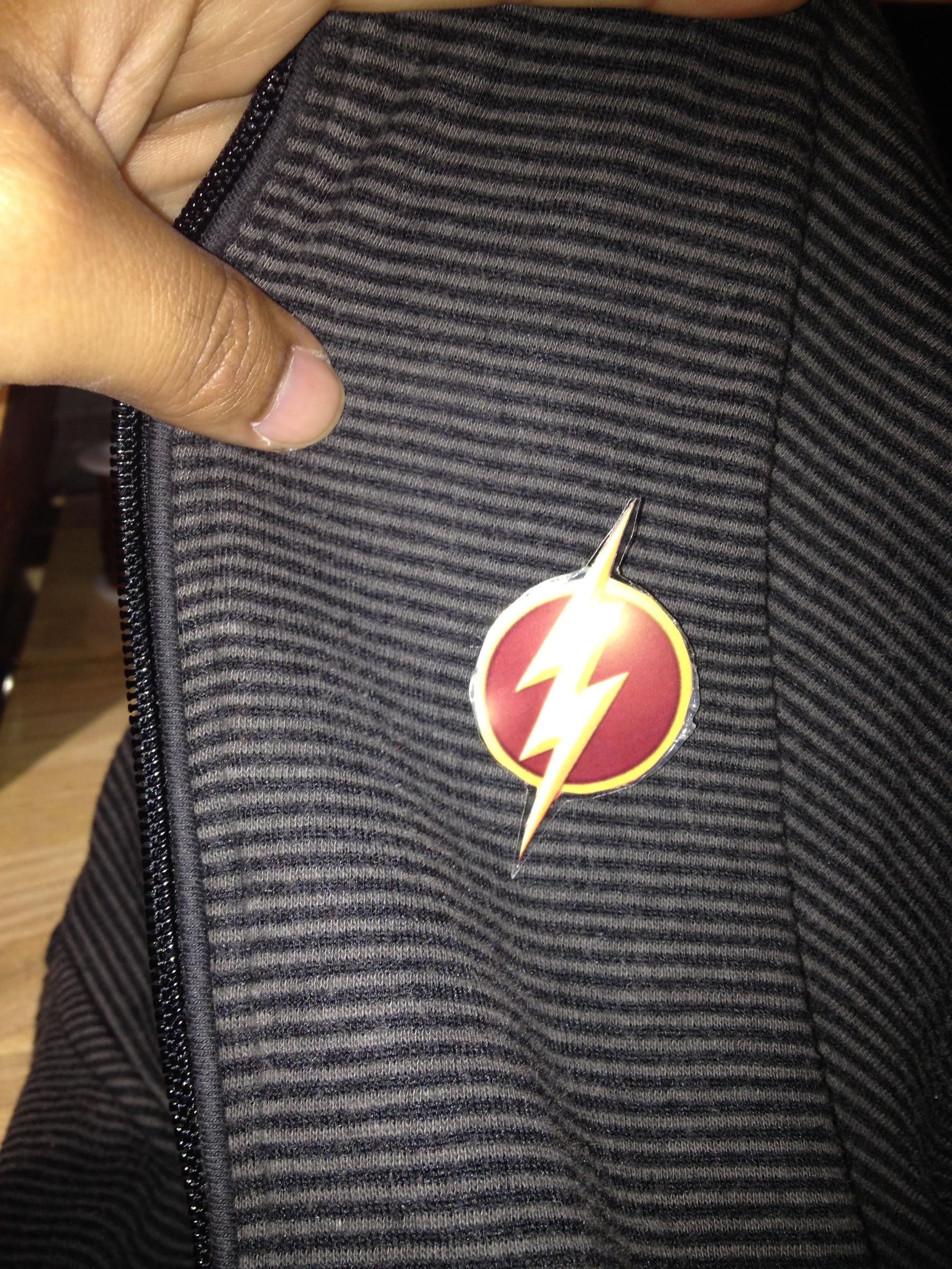 DIY Pin - the Flash : 3 Steps - Instructables
