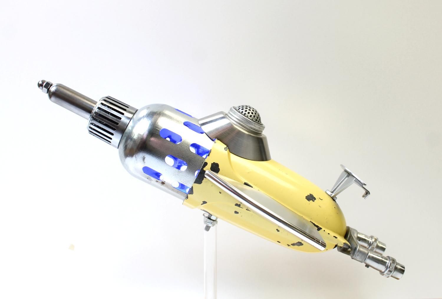 Retro Rocket Made From Junk : 11 Steps (with Pictures) - Instructables