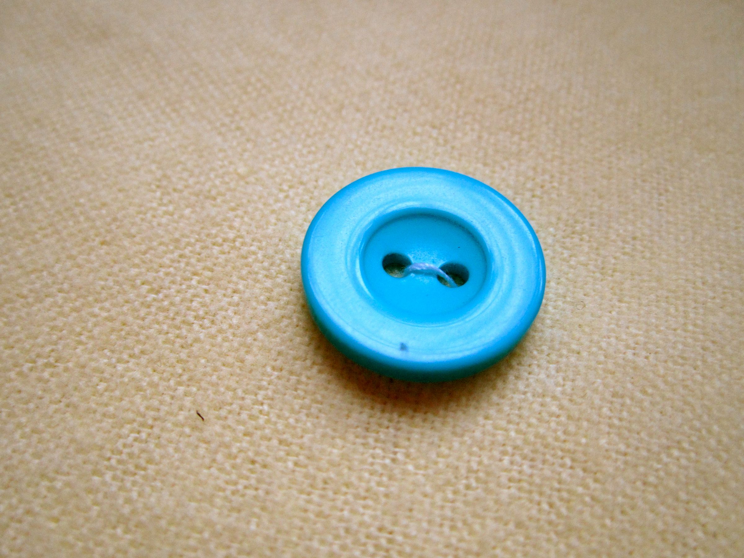 How to Sew on a Button! : 10 Steps (with Pictures) - Instructables