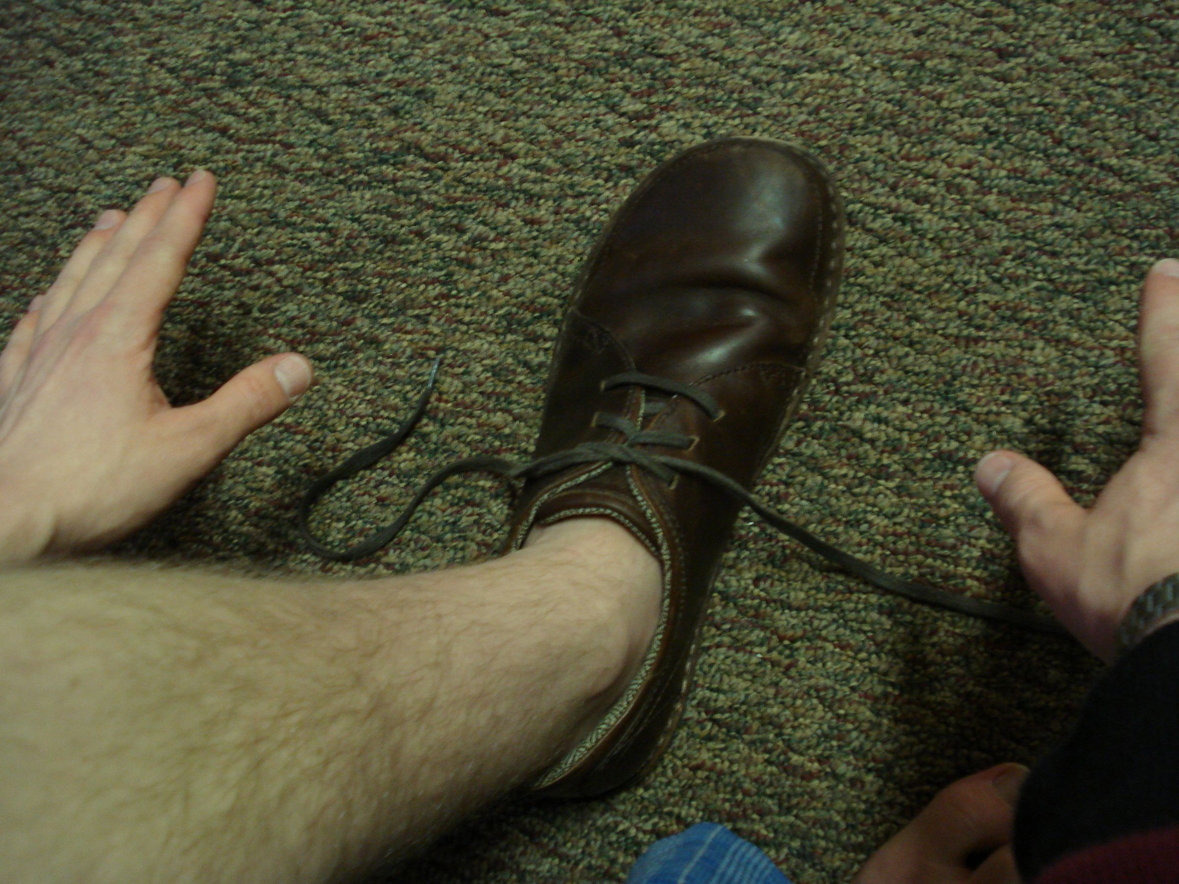 How to Tie Shoes As a Lefty : 6 Steps - Instructables