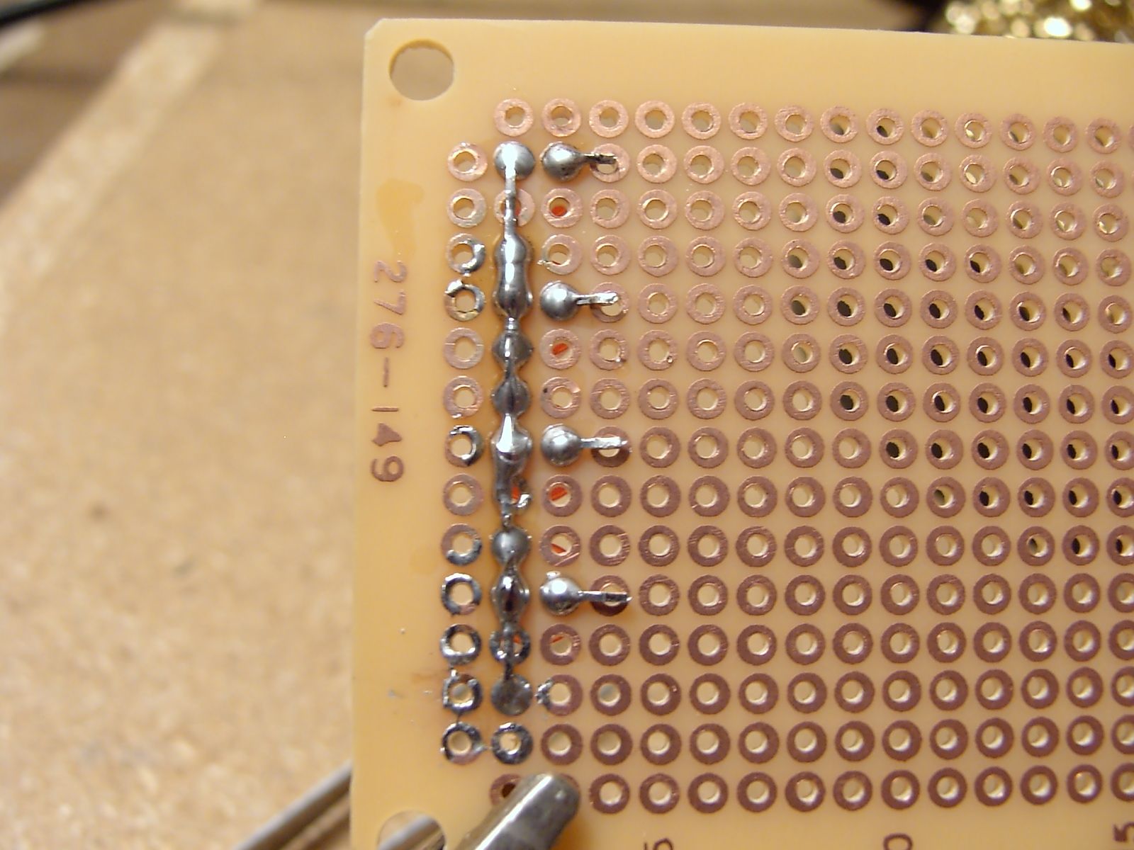 Single Chip, 2 Wire 4x4 LED Matrix - Instructables