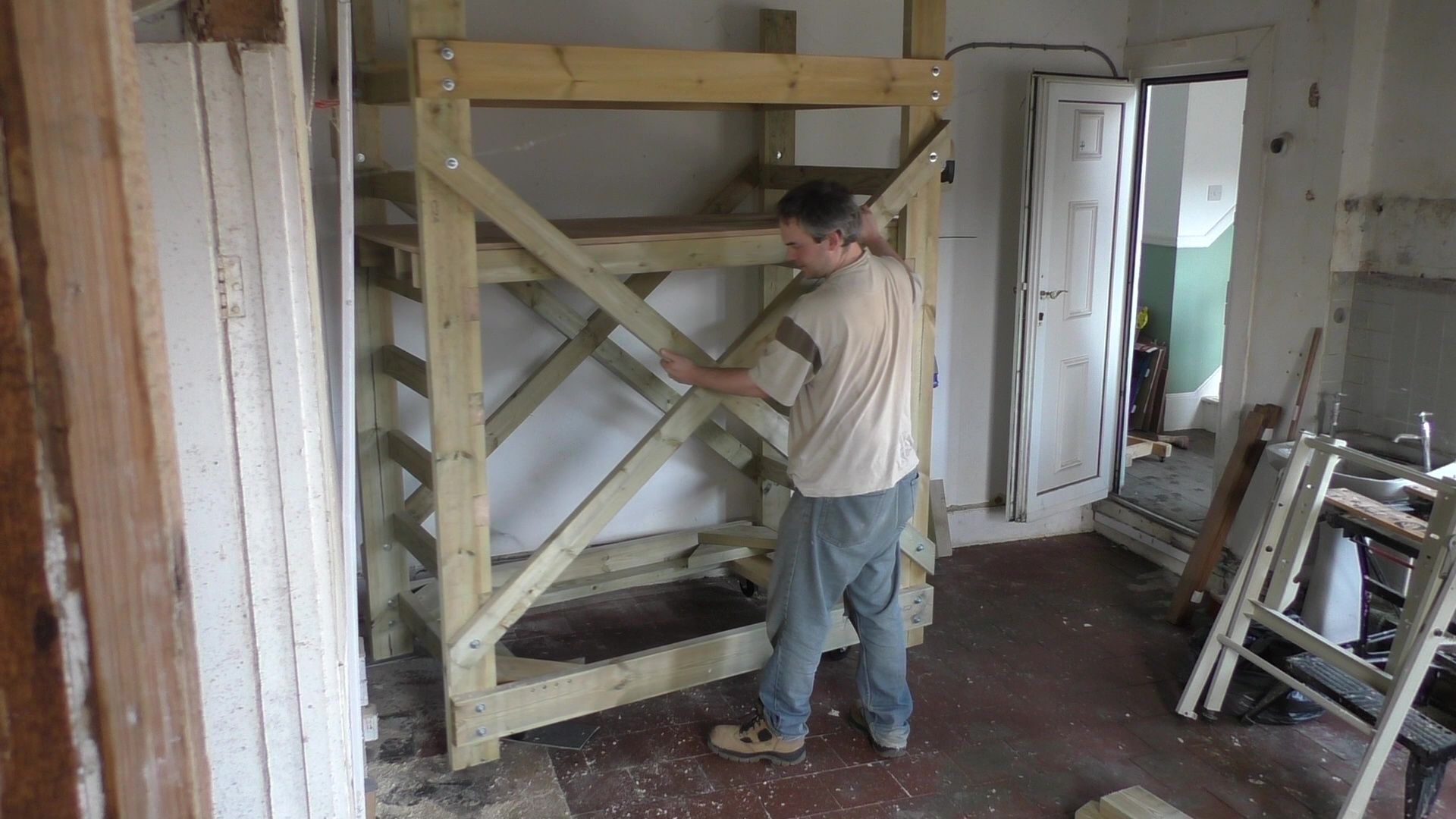 Wooden Scaffolding Tower : 11 Steps (with Pictures) - Instructables