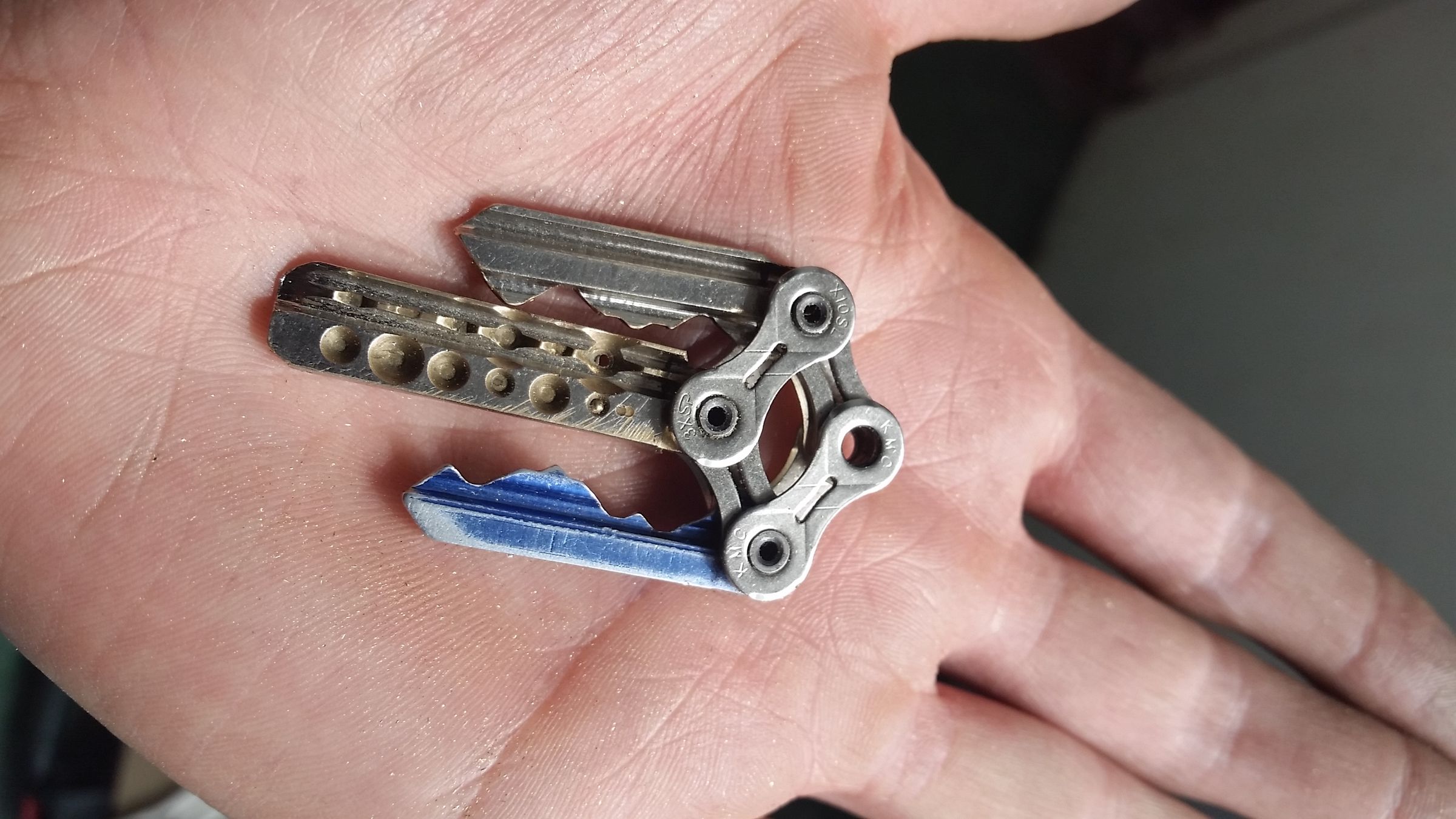 Amazing Keychain (with a Bike Chain) : 10 Steps (with Pictures ...