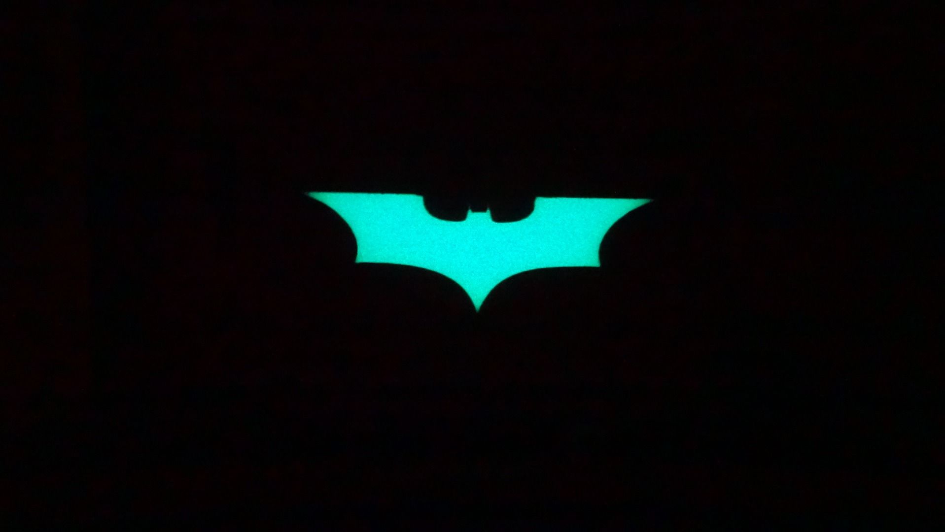 Glow in the Dark Batman Light : 8 Steps (with Pictures) - Instructables