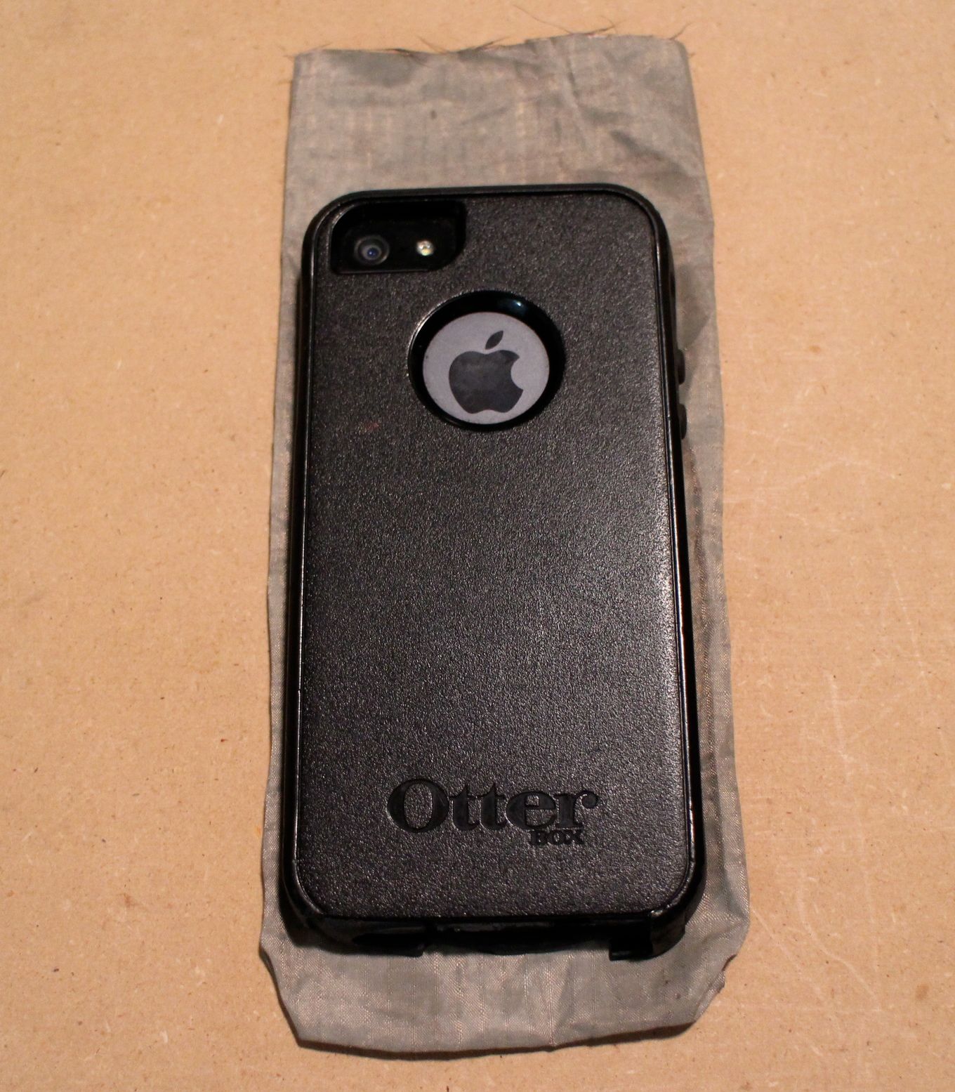 Faraday Cage Phone Pouch : 5 Steps (with Pictures) - Instructables