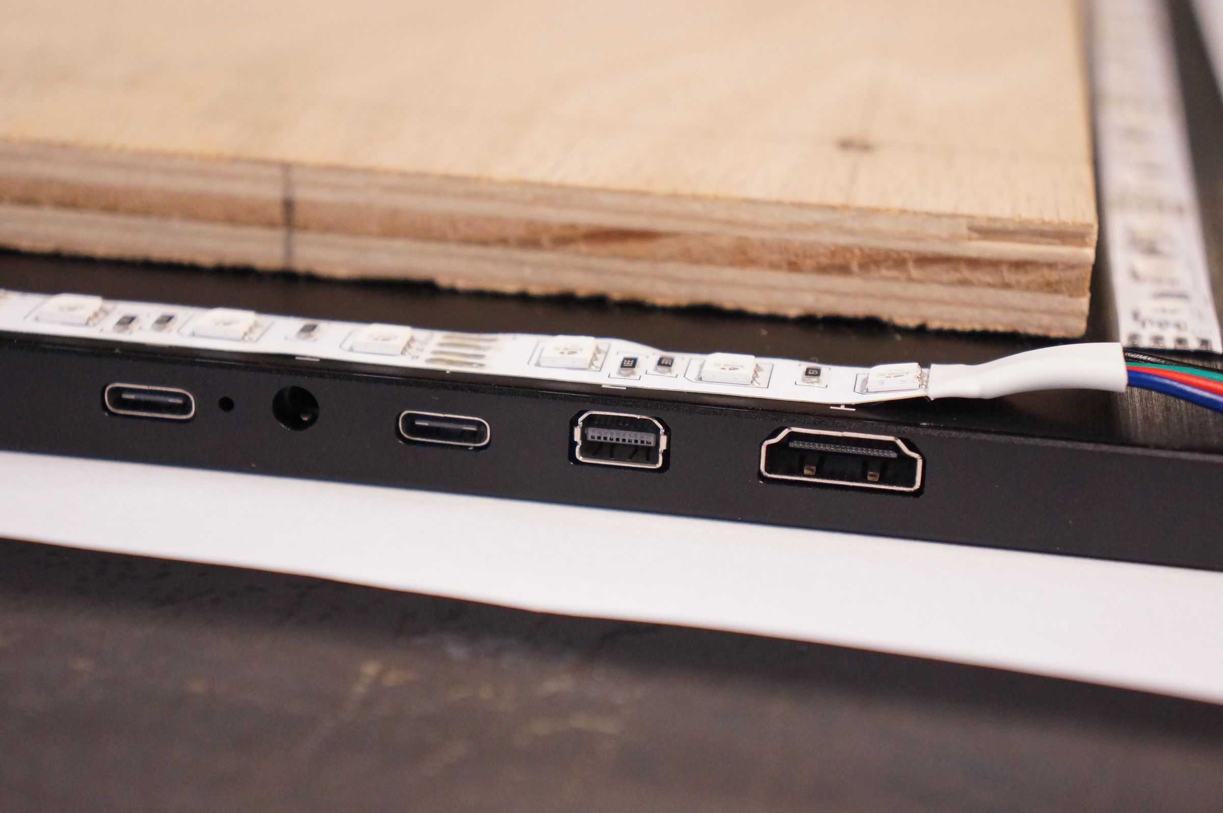 Cyberpunk Themed Briefcase Computer : 8 Steps (with Pictures ...