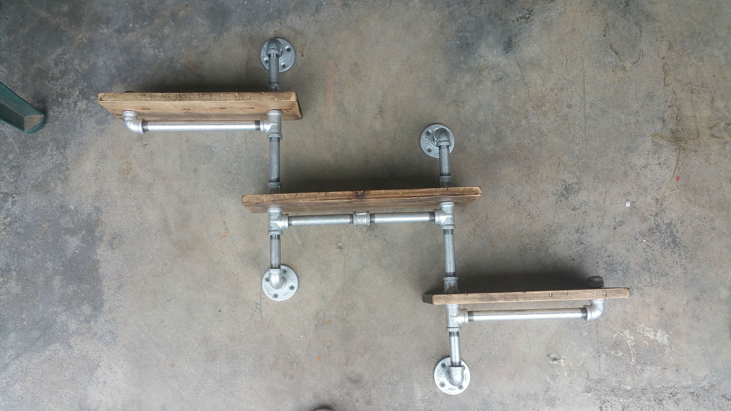 Making Your Own Custom Industrial Pipe Shelf Unit : 9 Steps (with ...