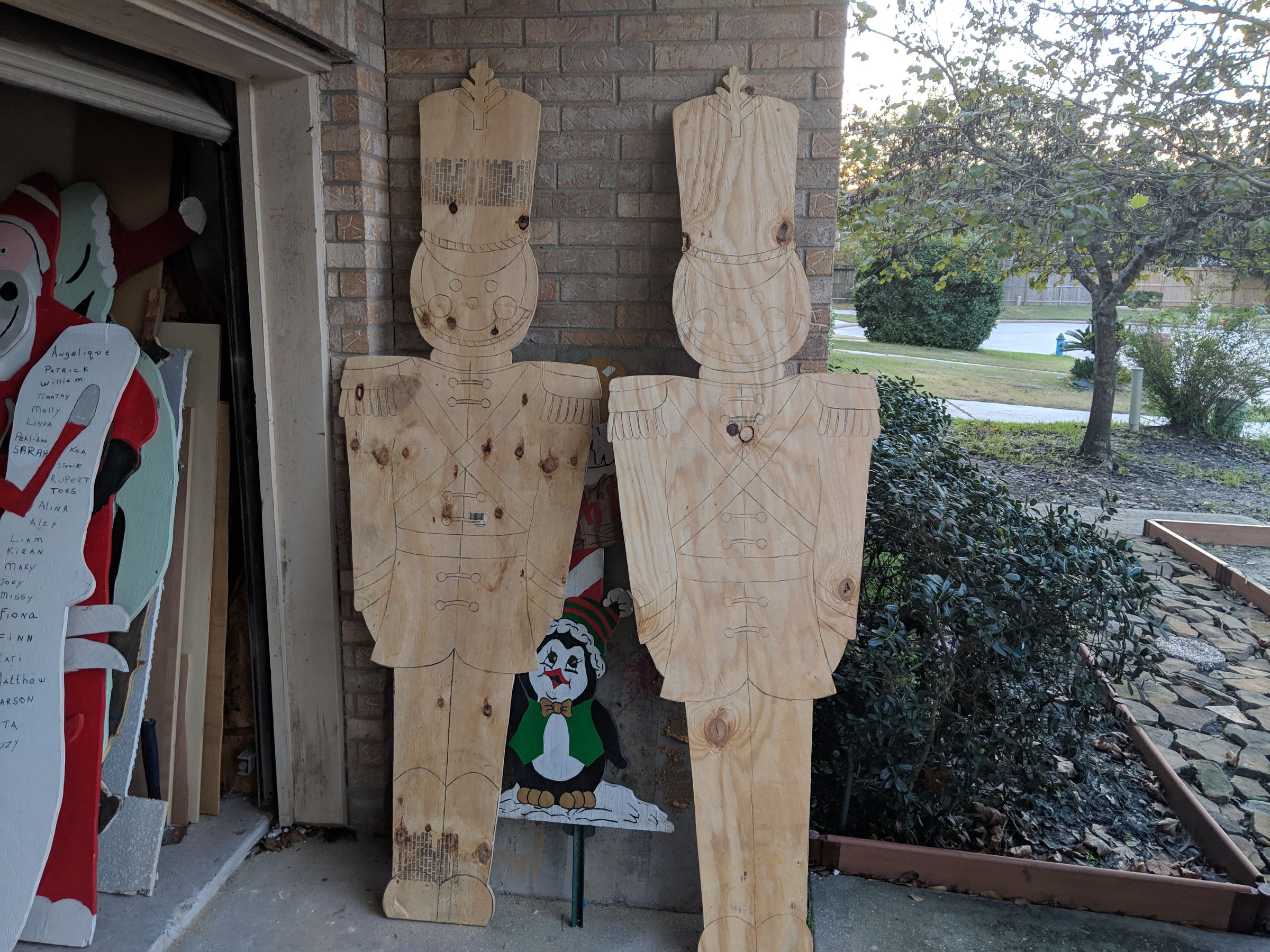 Christmas Toy Soldier Standiee : 4 Steps (with Pictures) - Instructables