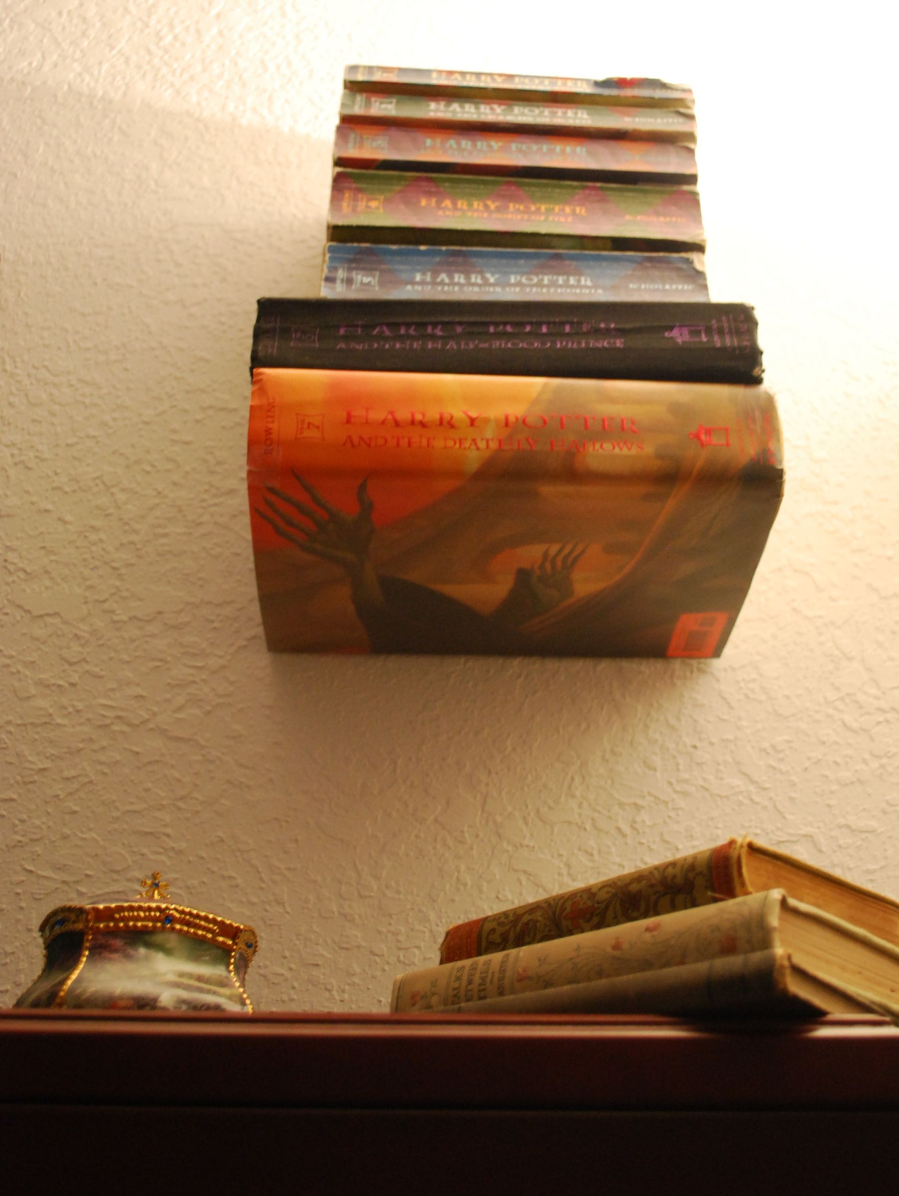 How to Make an Invisible Bookshelf (Without Ruining a Book!) : 9 Steps ...
