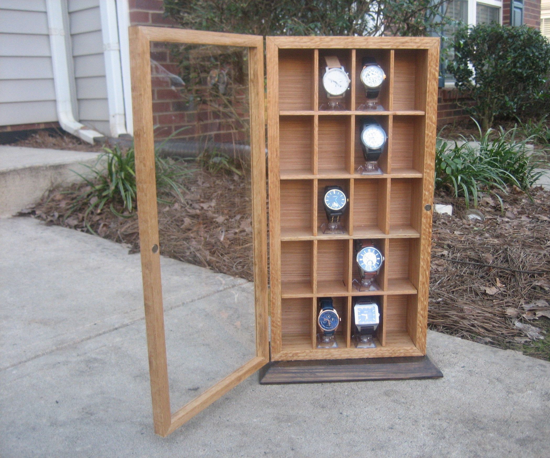 WATCH DISPLAY CASE : 11 Steps (with Pictures) - Instructables