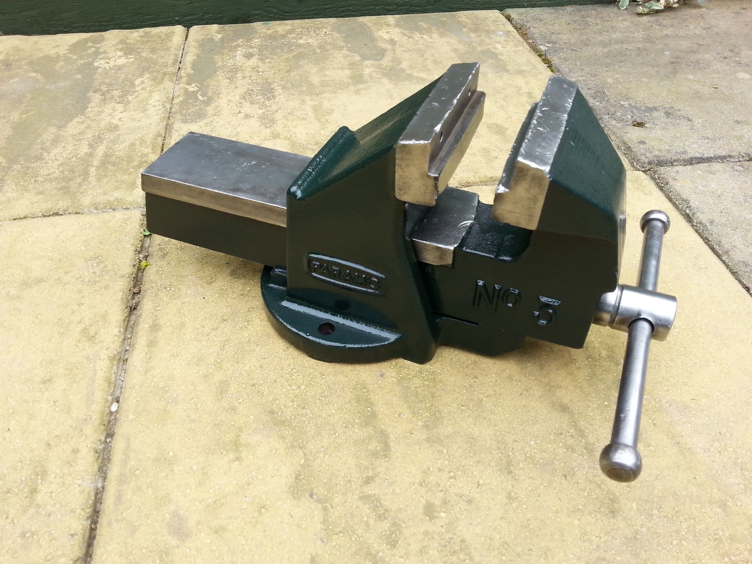 Bench Vice Refurb'. : 9 Steps (with Pictures) - Instructables