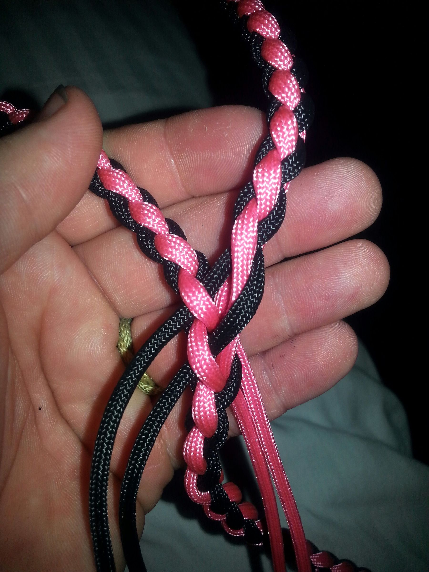 Make a 4 Strand Round Braid Paracord Leash With Hand Loop and ...
