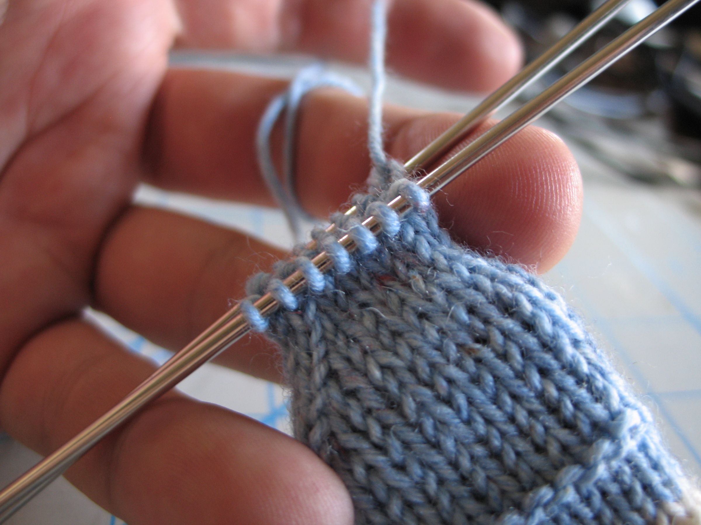 Knit a Key Fob Cosy - Instructables