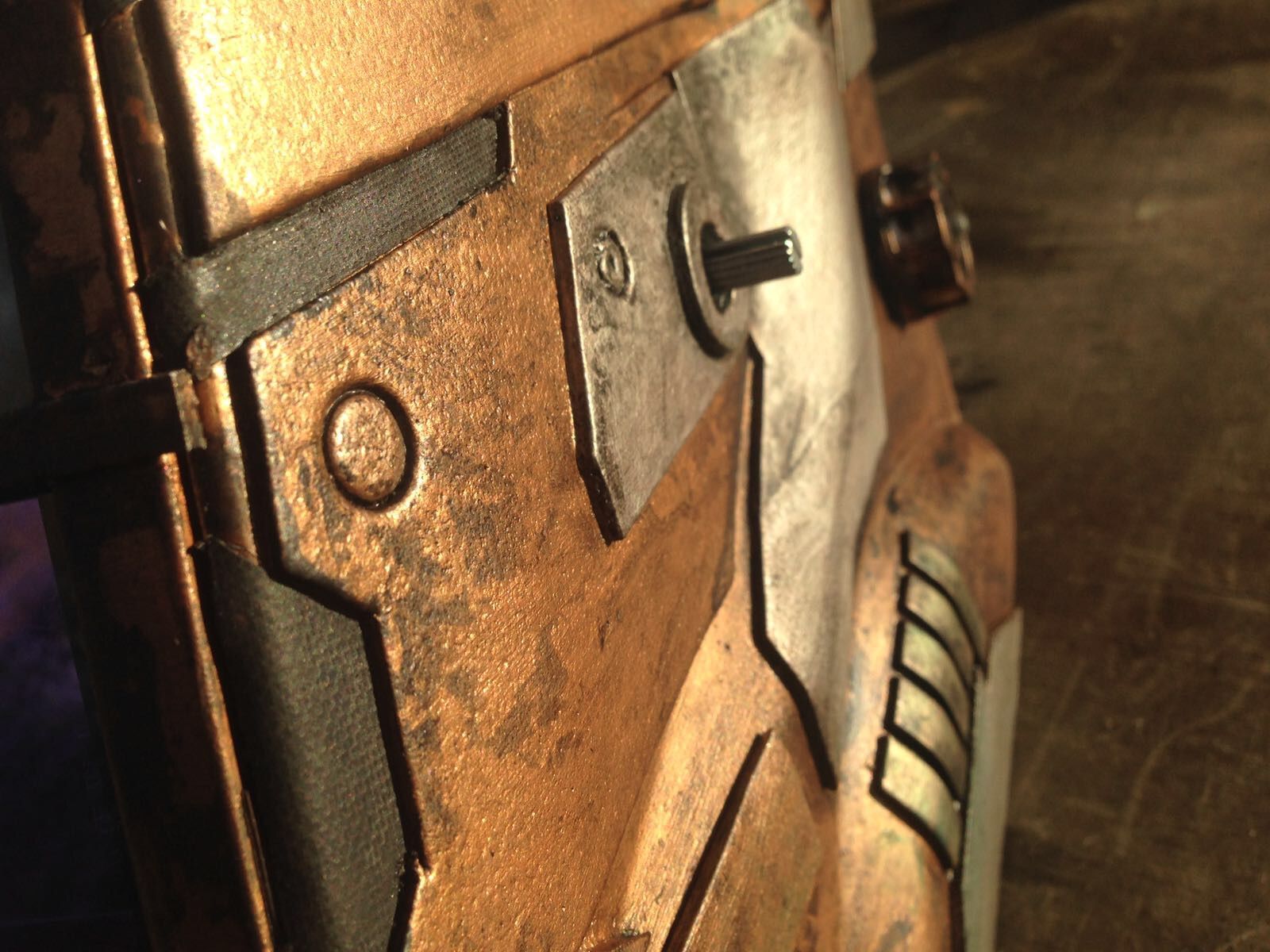 Dead Space Welding Helmet : 4 Steps (with Pictures) - Instructables