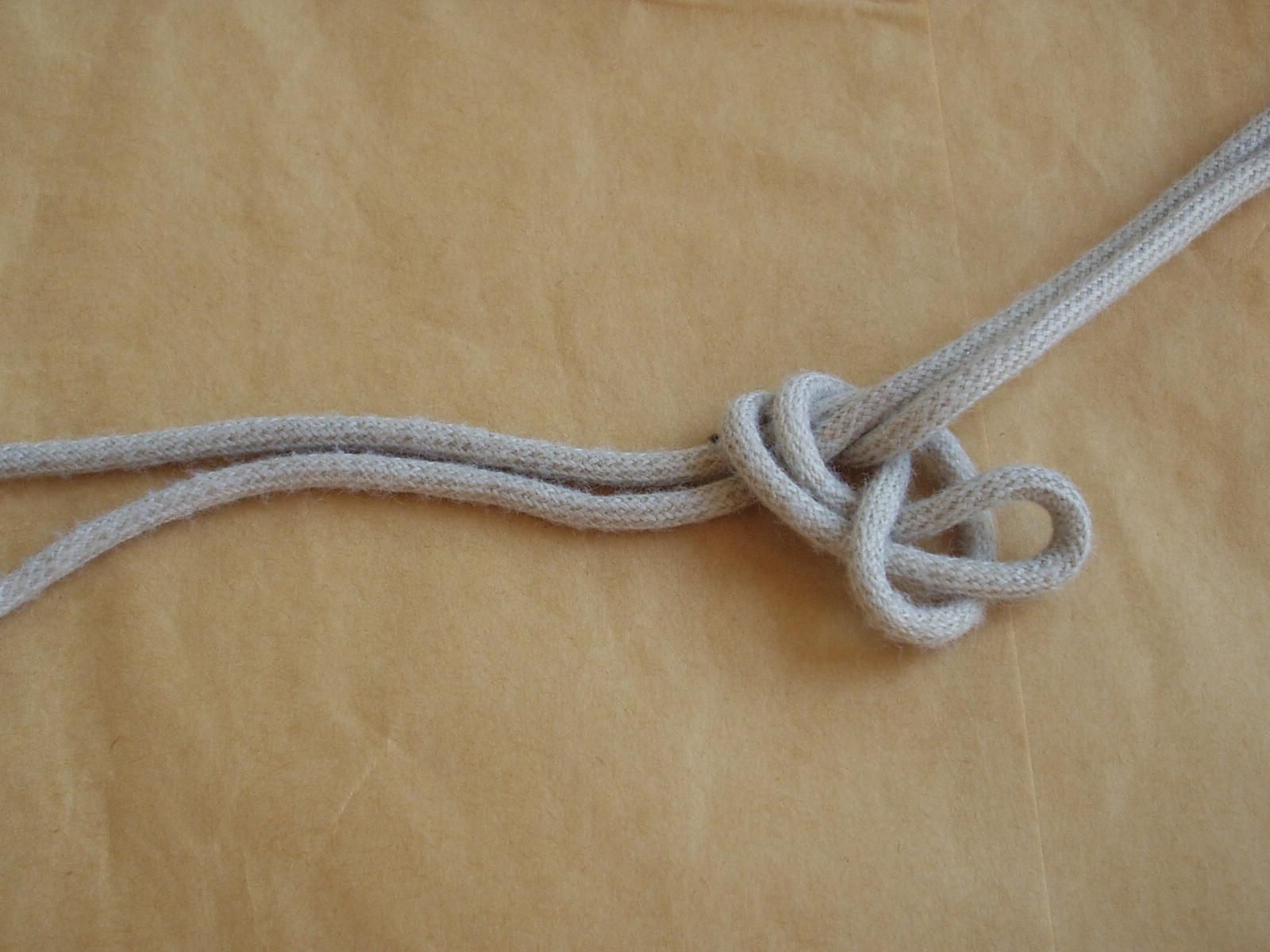 Single Bowline on the Bight* Soft Carabiner : 11 Steps - Instructables