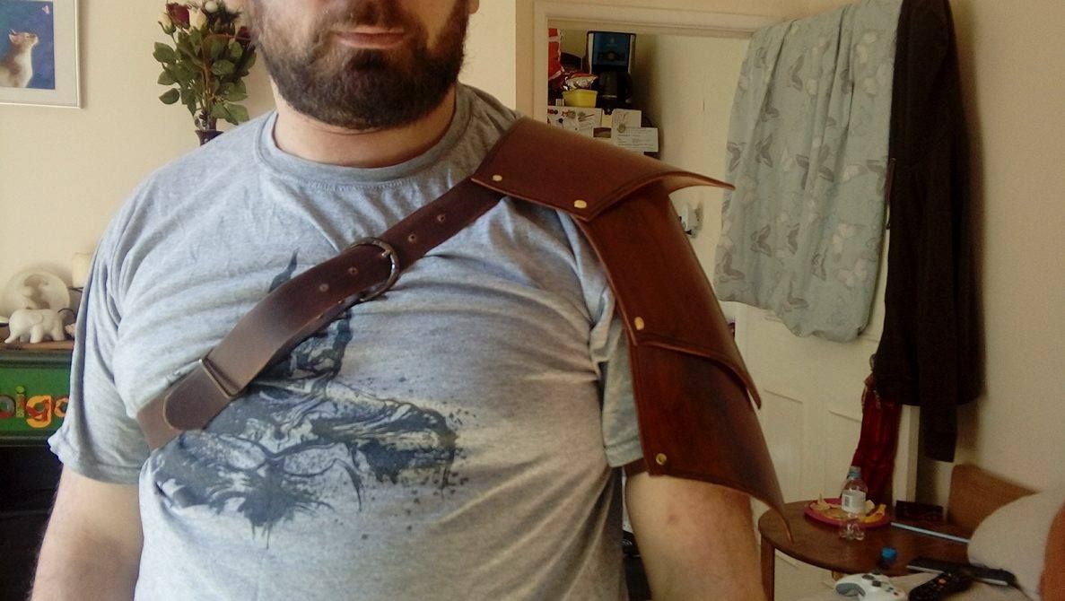 How to Make a Leather Pauldron (or Spaulder) : 7 Steps (with Pictures ...