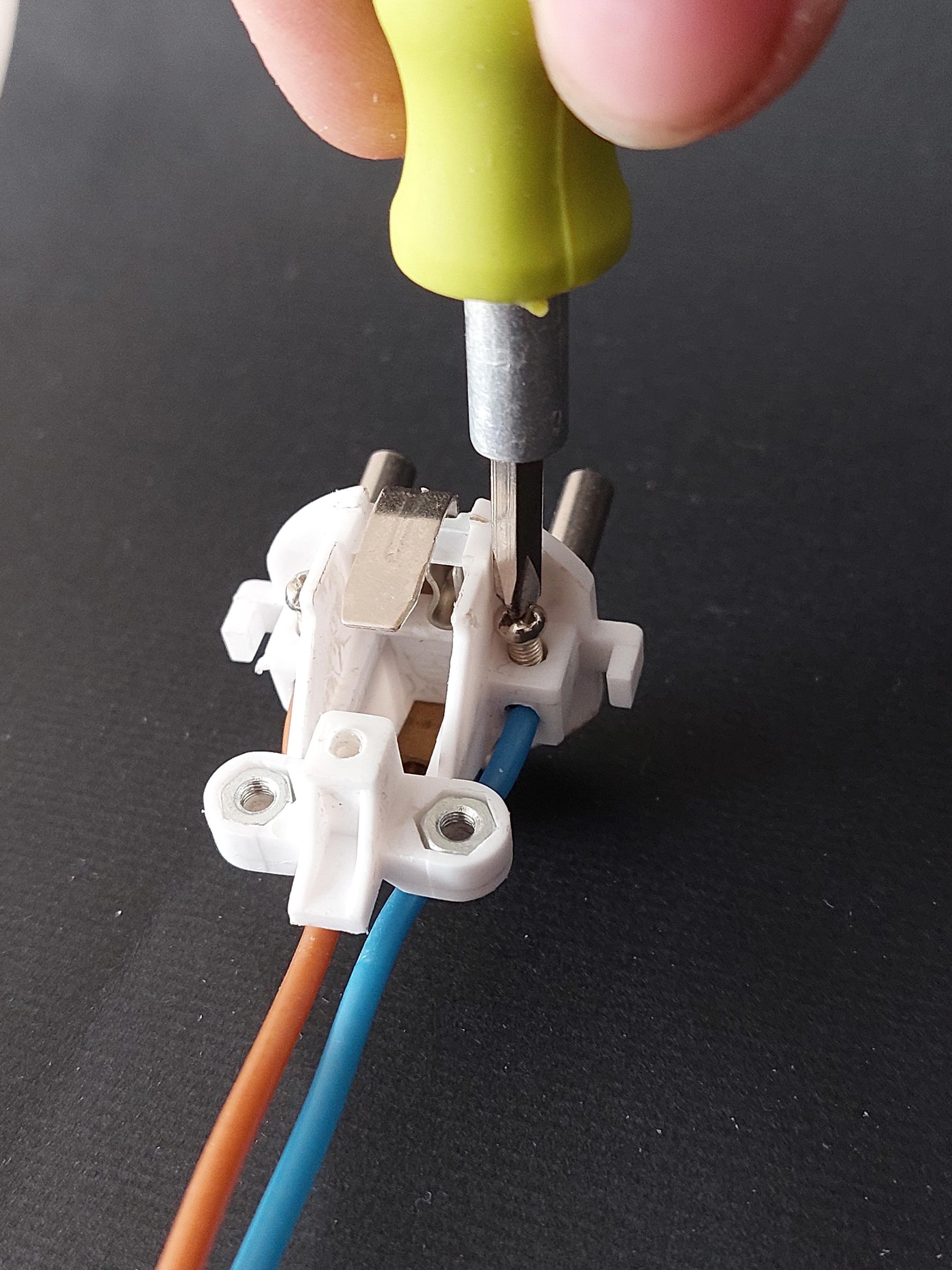 Plug It - Open Source Smart Plug : 14 Steps (with Pictures) - Instructables