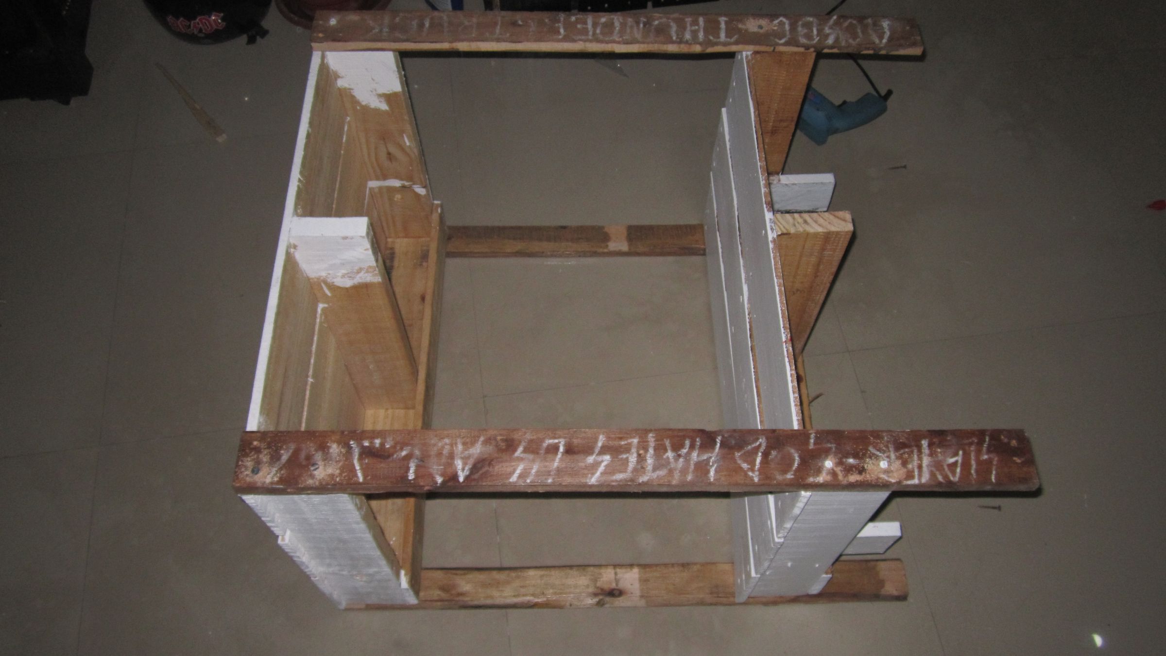 DIY Pallet Rack : 3 Steps - Instructables