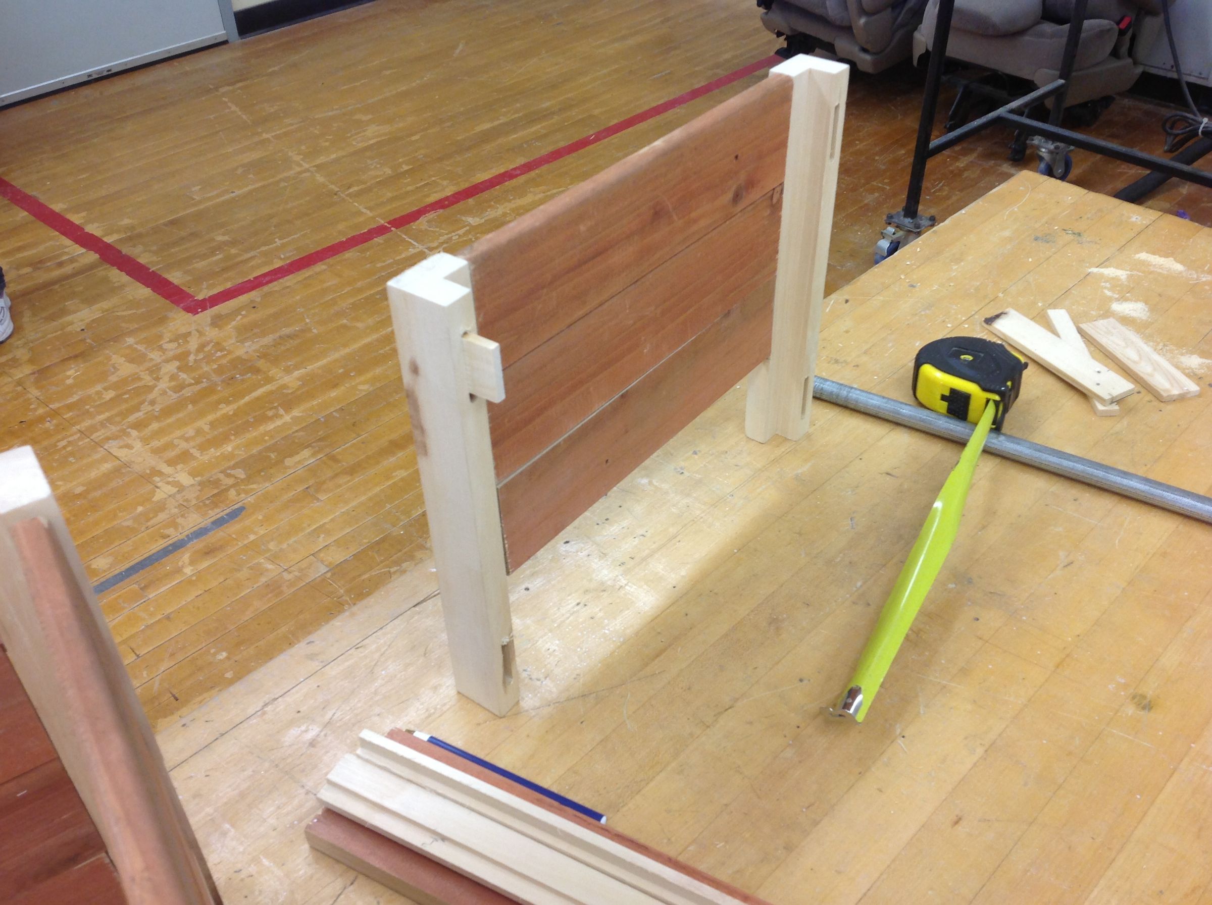 False Bottom Wooden Crate : 6 Steps (with Pictures) - Instructables
