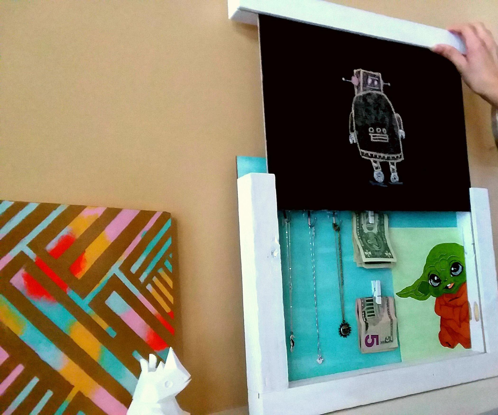 Secret Compartment Frame : 6 Steps - Instructables