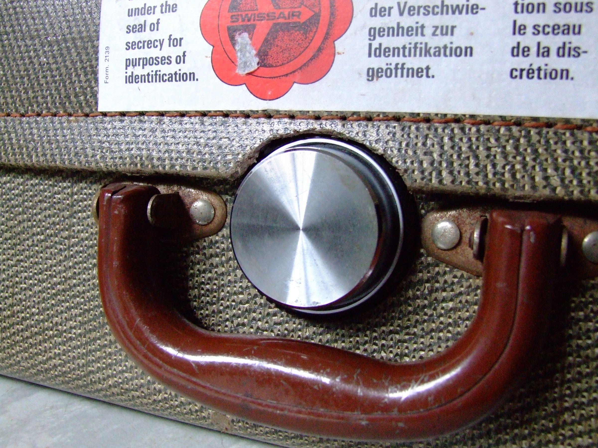 Old Suitcase Transformed Into Amplified Stereo Speaker - Instructables