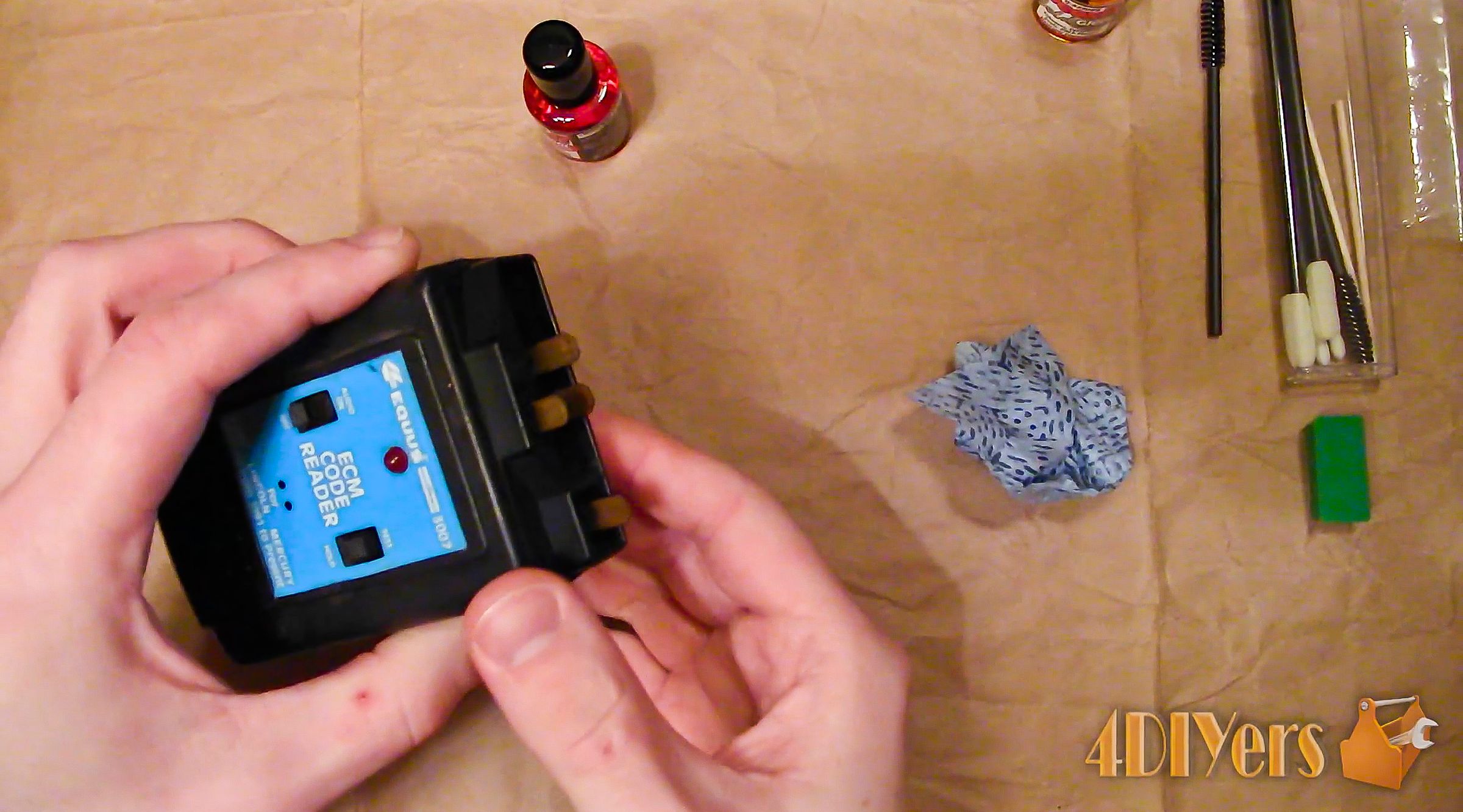 How to Clean Electrical Connections : 4 Steps (with Pictures ...