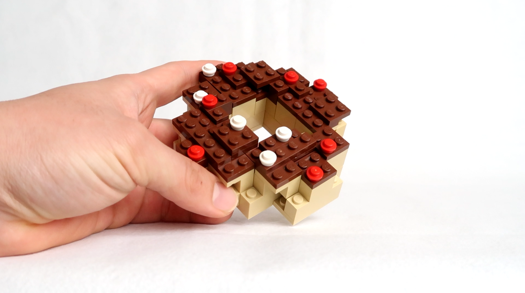How to Build Lego Chocolate Donut Tutorial : 18 Steps - Instructables