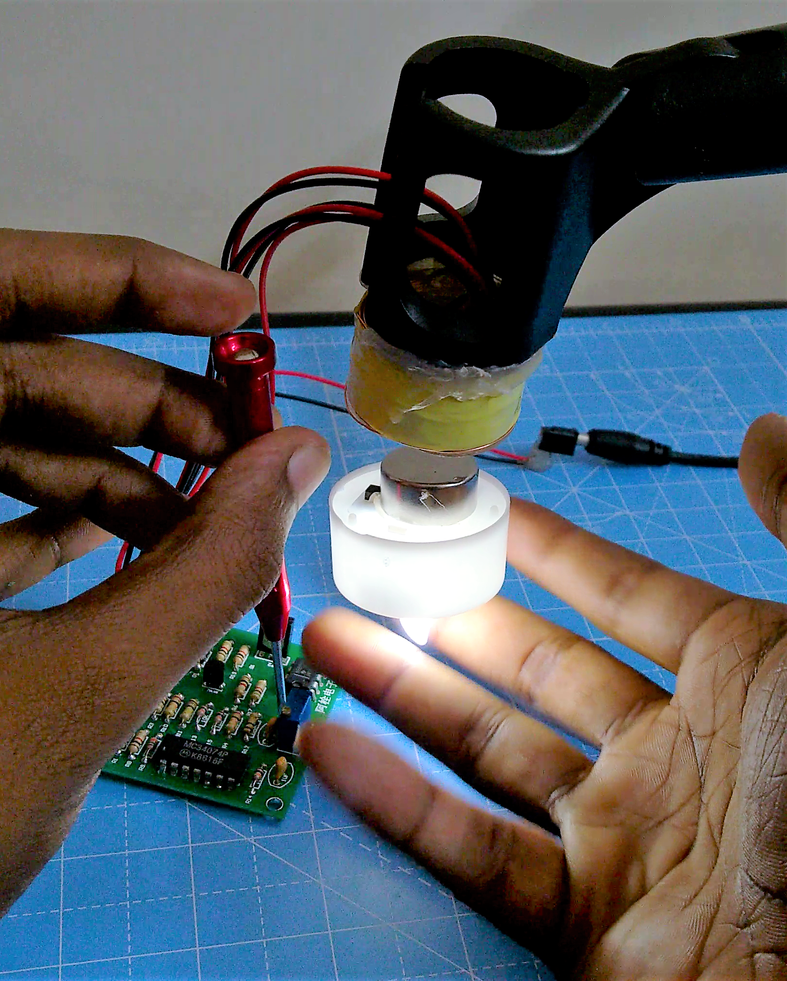 [Updated]Floating Lunar Lamp : 7 Steps (with Pictures) - Instructables