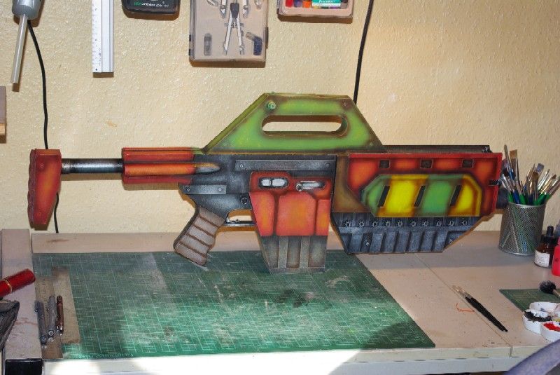 Build a Prop Pulse Rifle (from Card) : 10 Steps (with Pictures ...