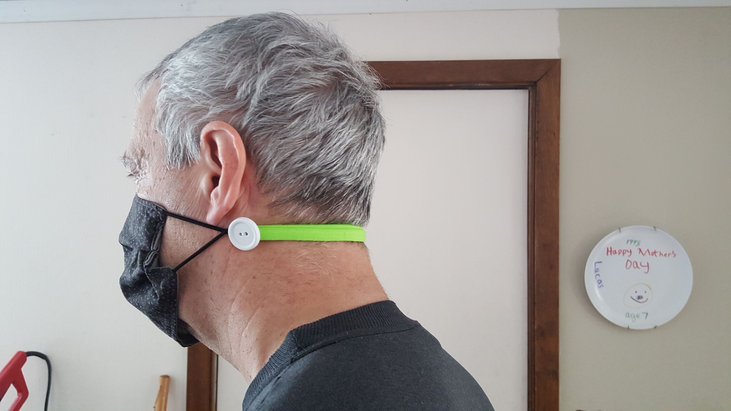 Face Mask Ear Saver : 7 Steps - Instructables