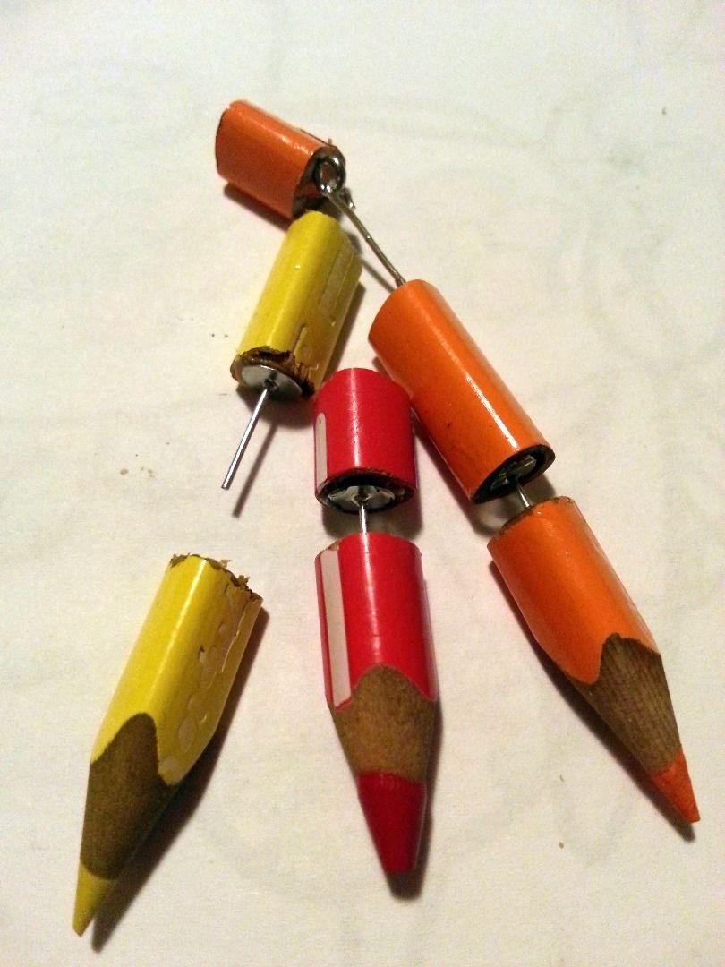 "Pencil Through Ear" Earring : 5 Steps (with Pictures) - Instructables