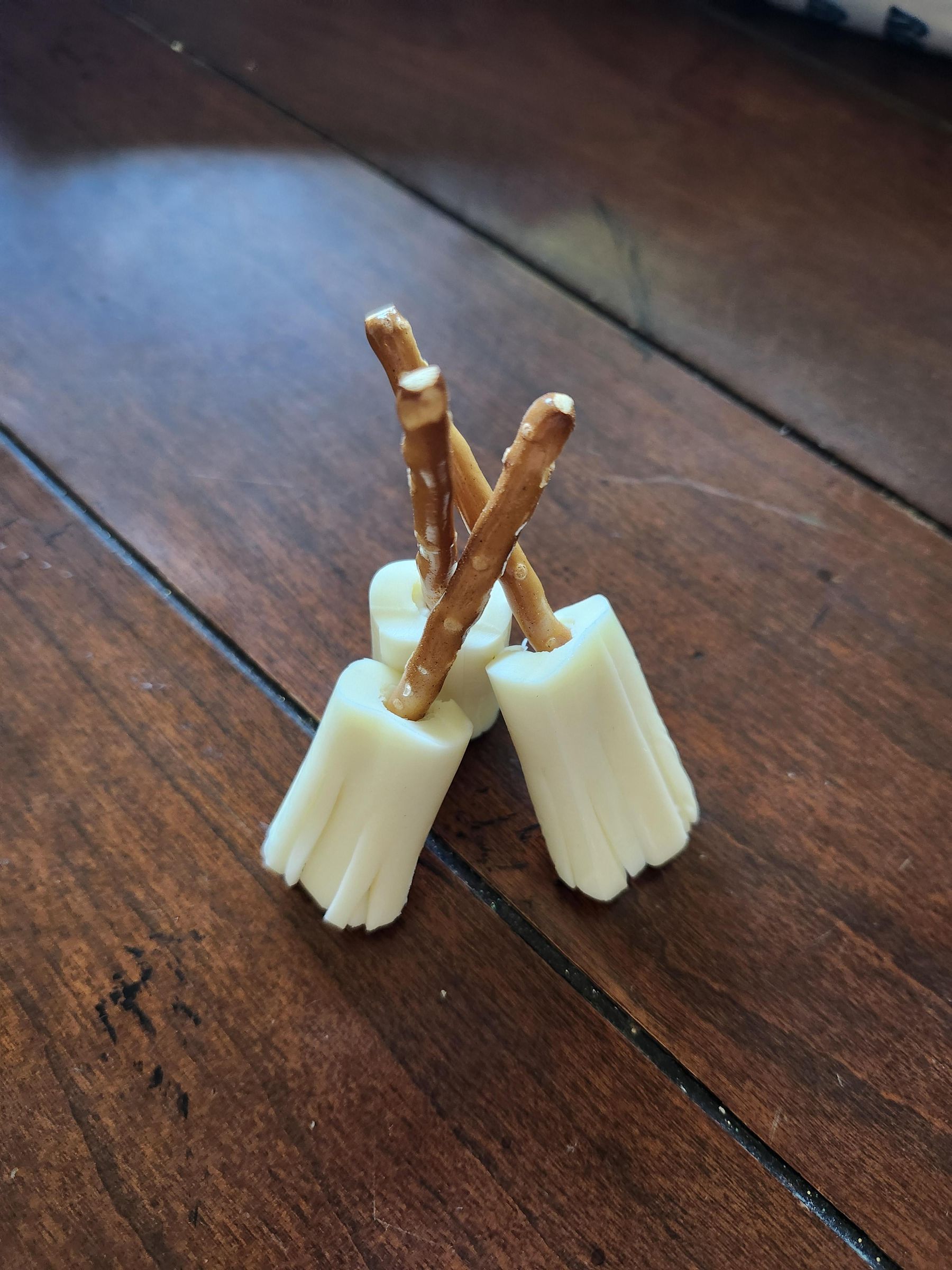 How to Make a Broomstick Snack for Halloween : 6 Steps - Instructables