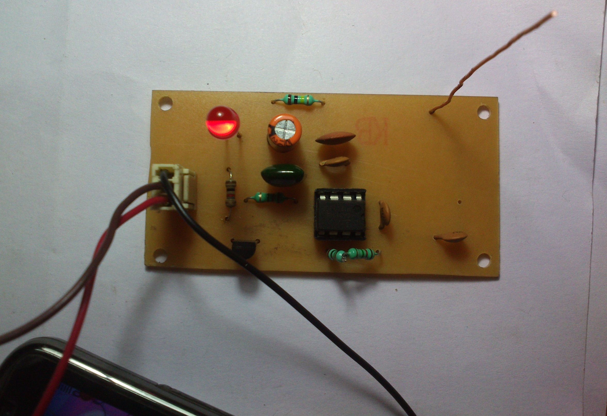 Simple Mobile Detector Circuit : 6 Steps - Instructables
