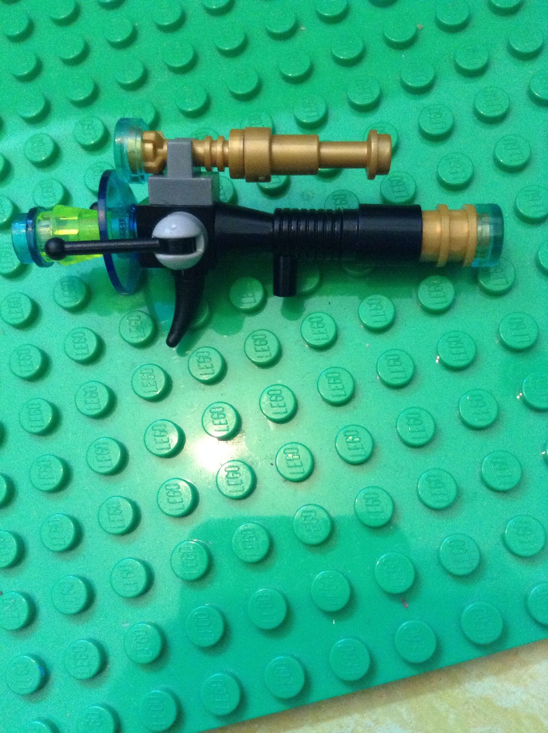 Lego Laser Gun : 15 Steps - Instructables