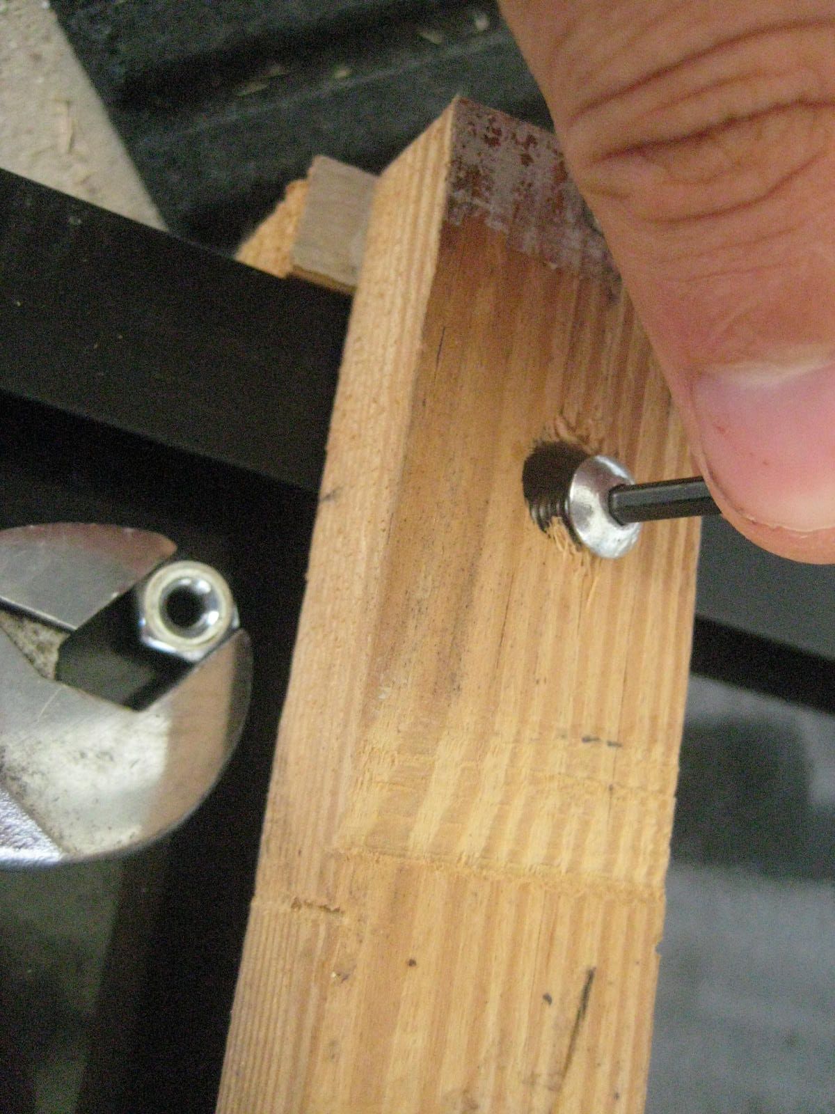 Portable Solar Tracker (No Microcontroller Required!) : 21 Steps ...